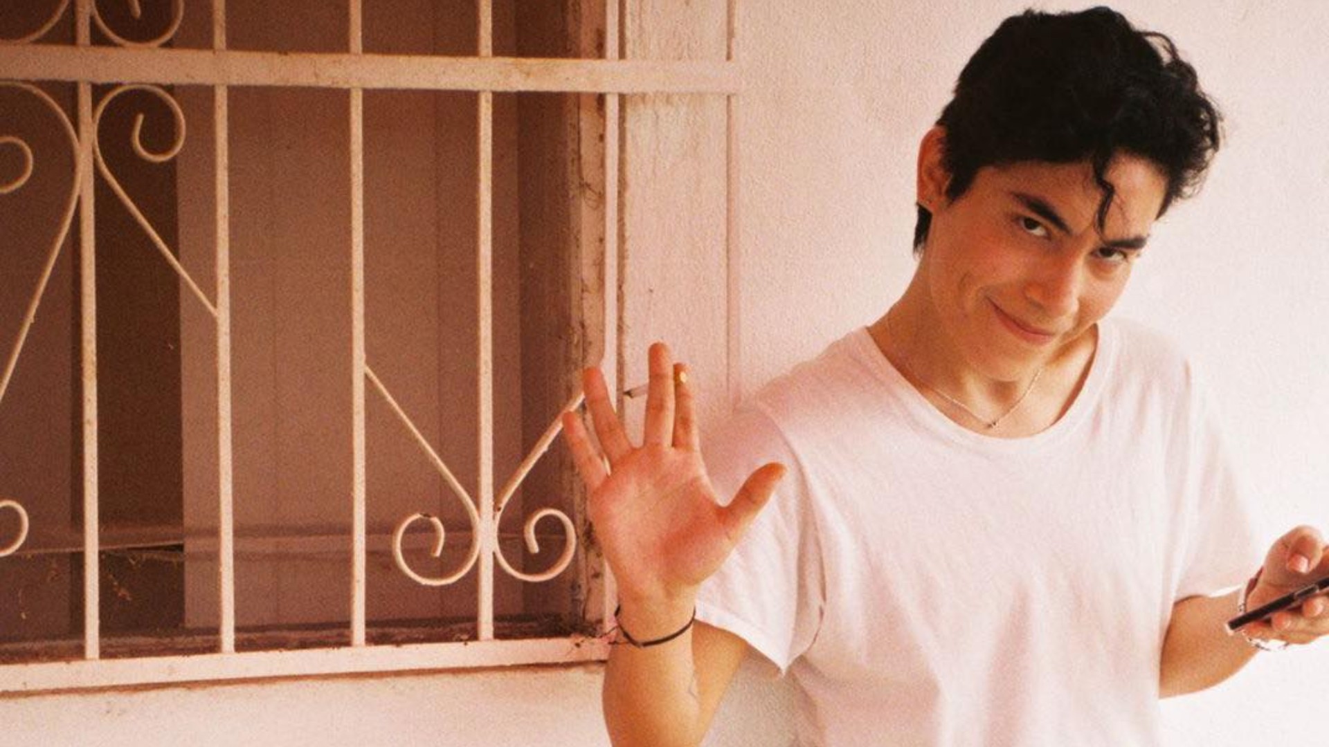 ¿Quién es Ed Maverick? El Compositor Mexicano que Anunció su Retiro de ...