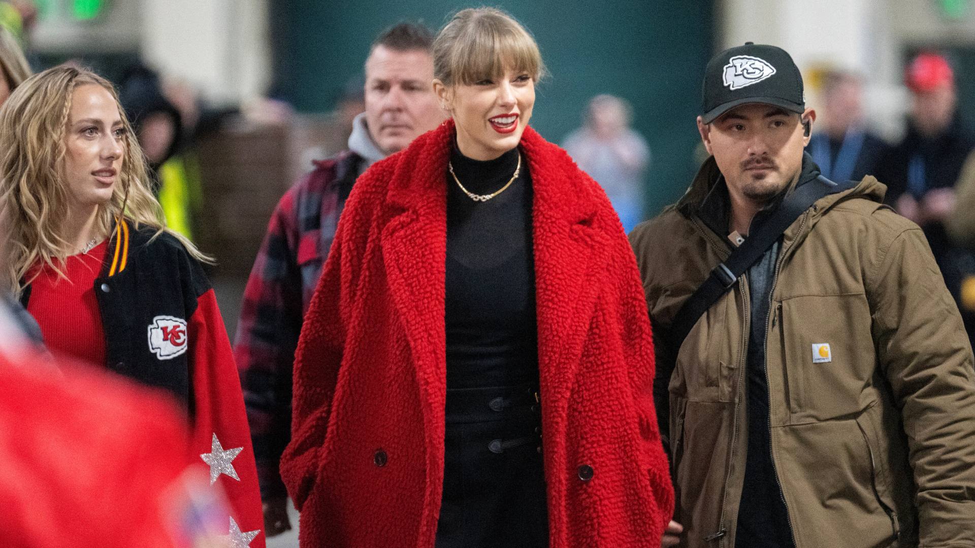 Taylor Swift Revela Detalles sobre su Relación con Travis Kelce | N+