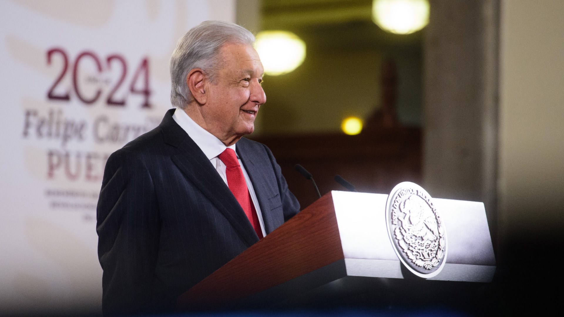 ‘El Documento es Histórico’; AMLO Habla de Choque entre PAN y PRI en ...