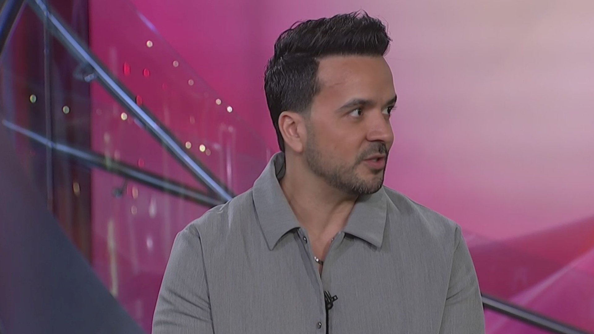 'El Viaje': Luis Fonsi en Entrevista en Nmás Revela Detalles de su ...