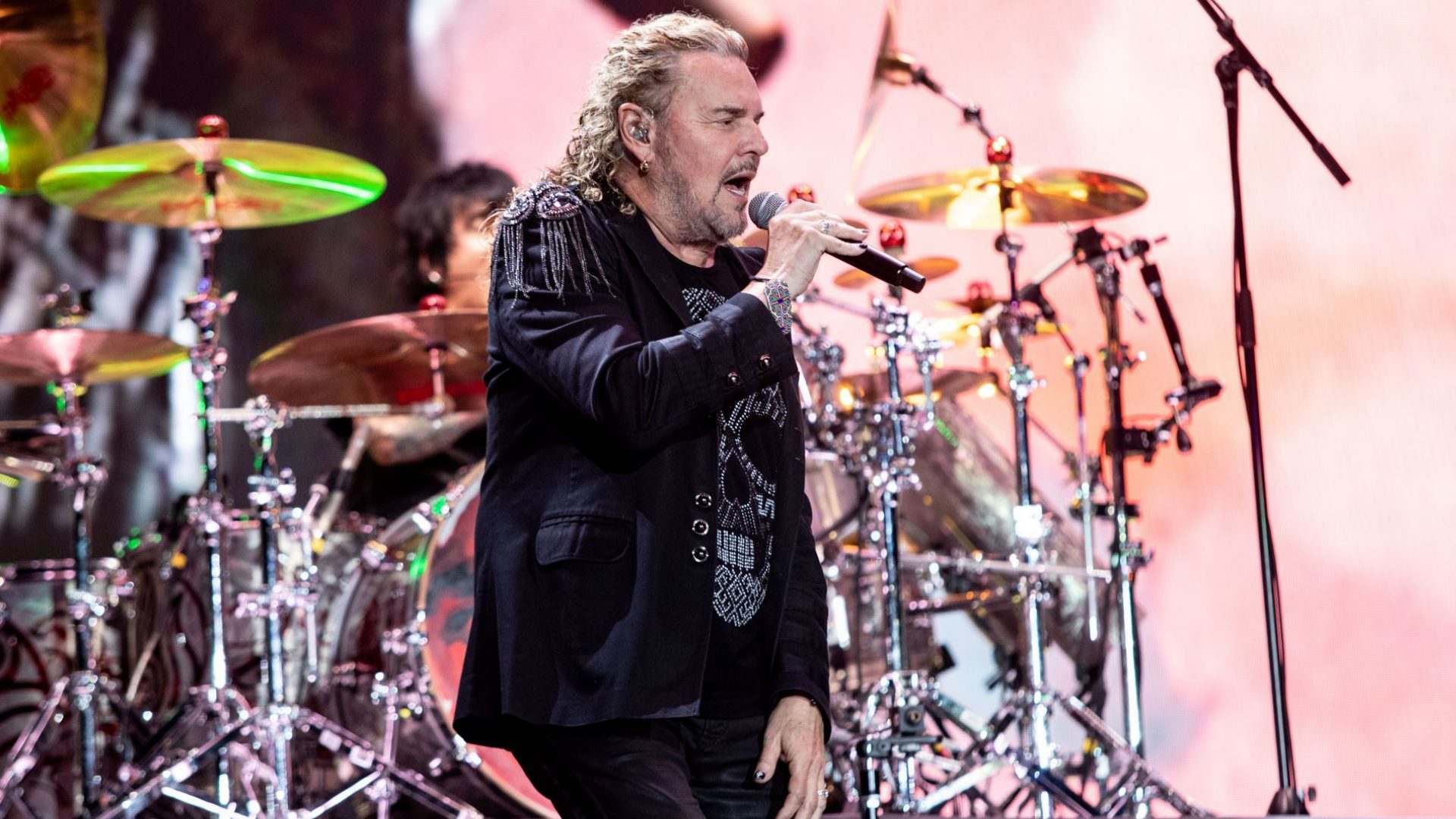 Alejandro Sanz se Suma a Disco de Duetos de Maná; Revelan Canción | N+