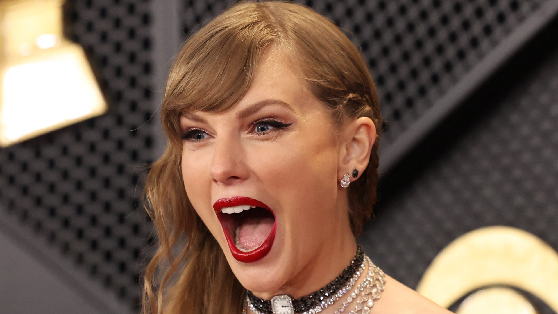 Taylor Swift Sacará Su Álbum 'The Tortured Poets Department' en Abril | N+