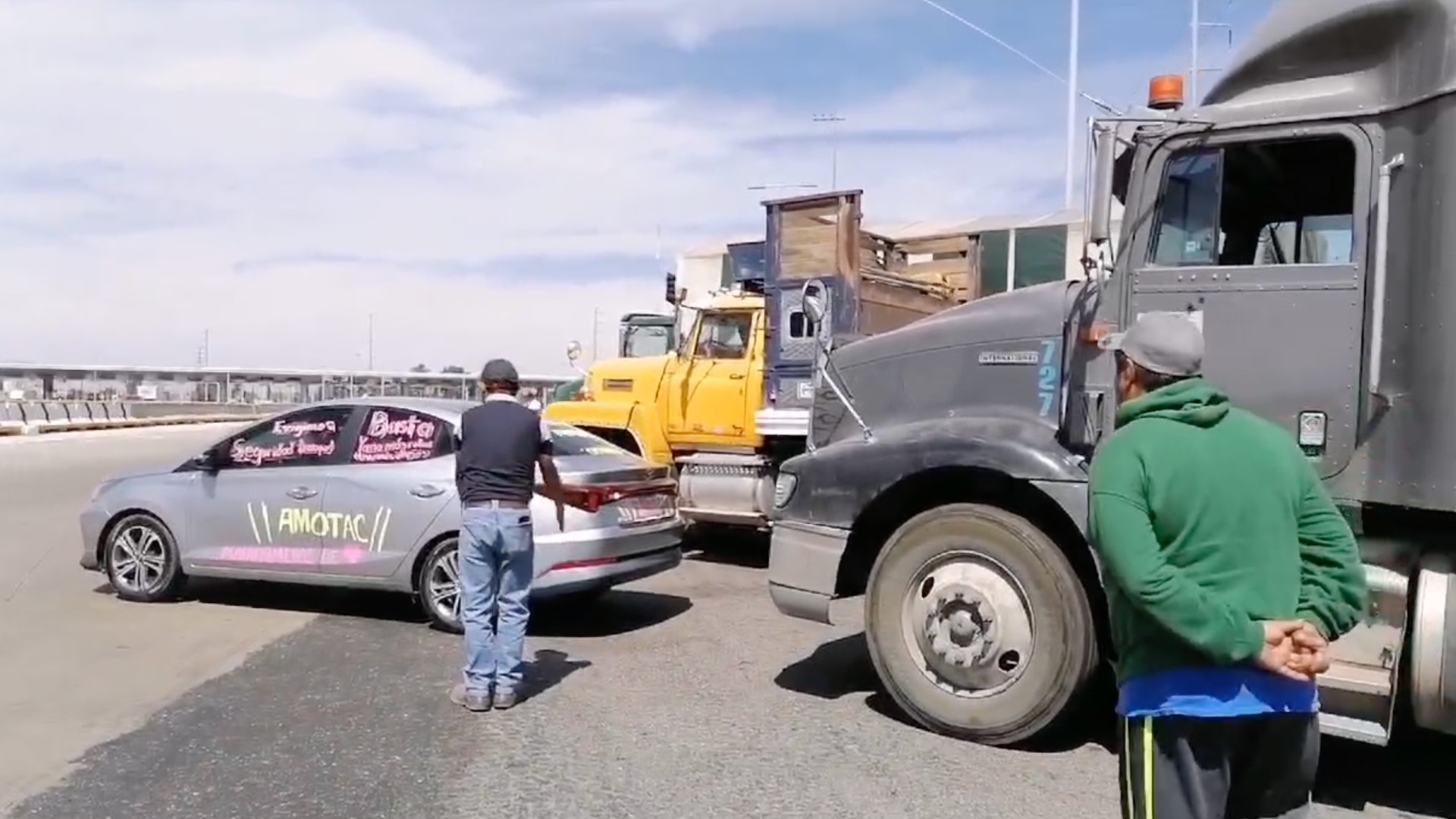 Bloqueo de Carreteras por Paro Nacional de Transportistas de AMOTAC en ...