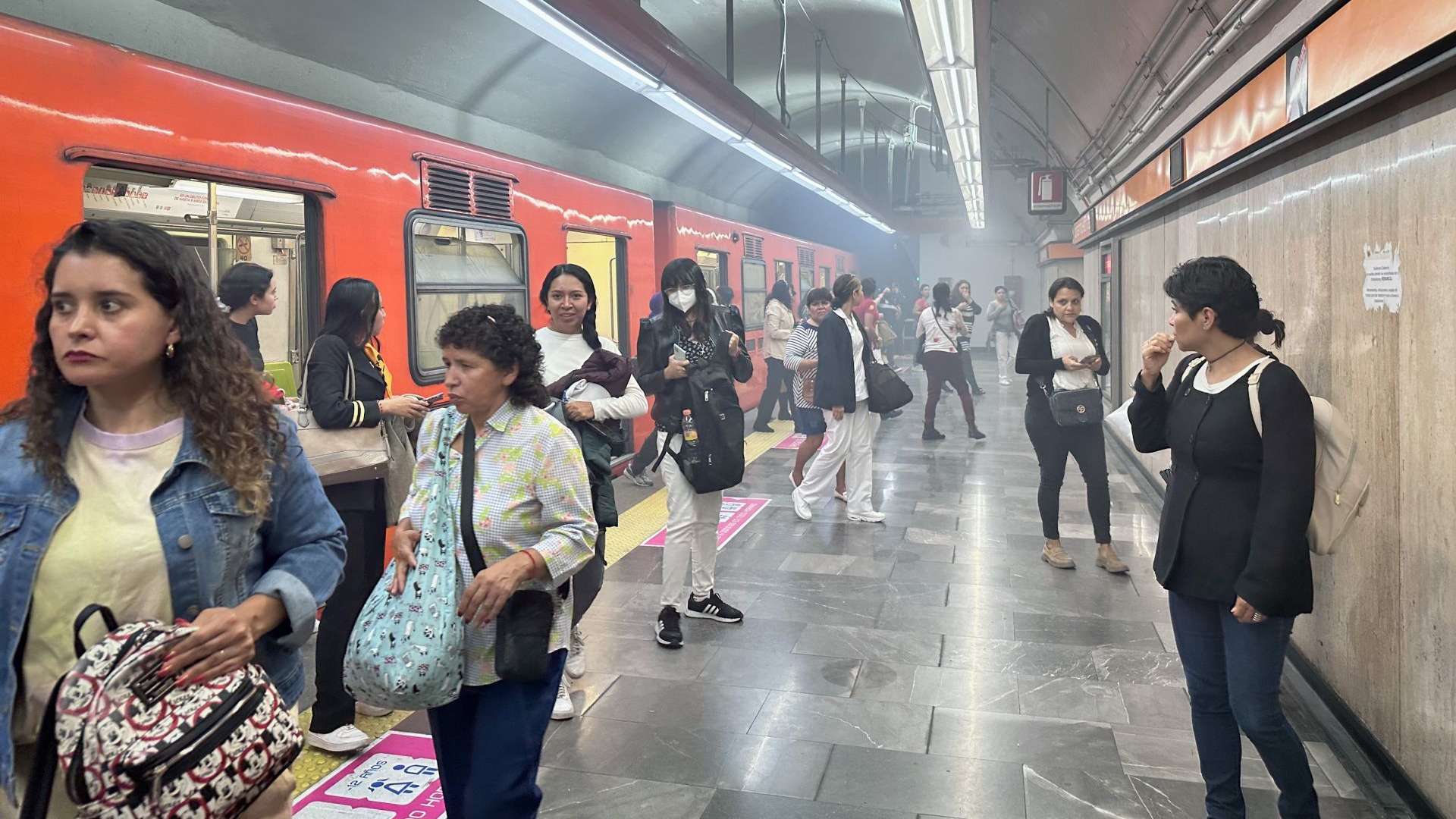 Accidente Línea 7 Del Metro Cdmx Hoy Tren Golpea Aparato De Vía Y