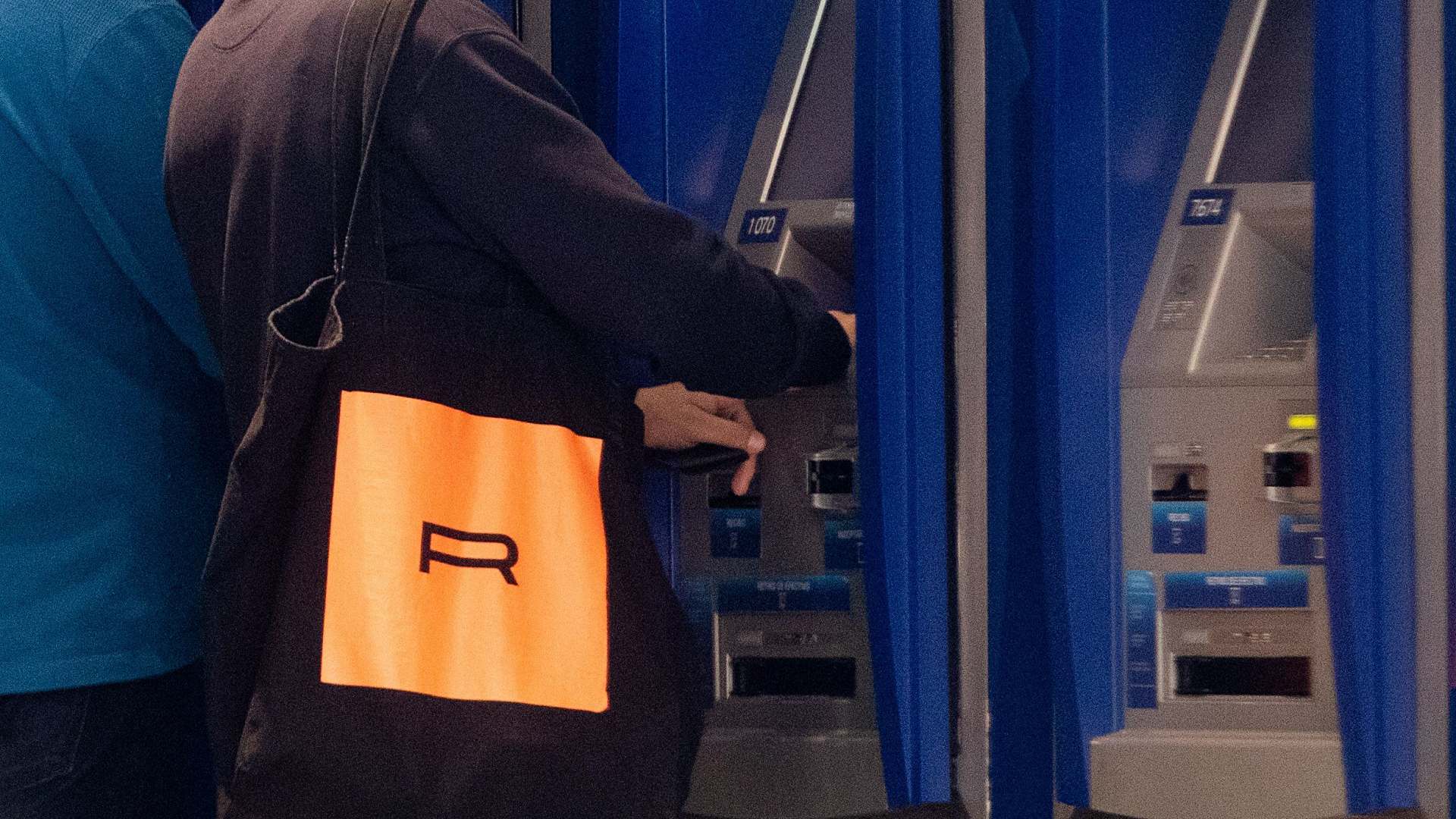 ¿El Lunes 18 de Marzo 2024 Hay Bancos en México? Estas Sucursales Sí Abren Este Día Festivo | N+