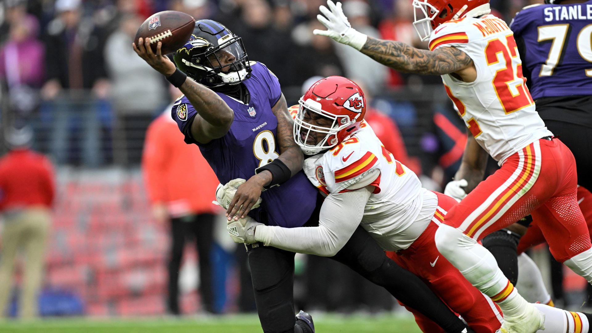 NFL Prohíbe Tackleada 'Hip-Drop'; Impone Castigo ante Riesgo de ...