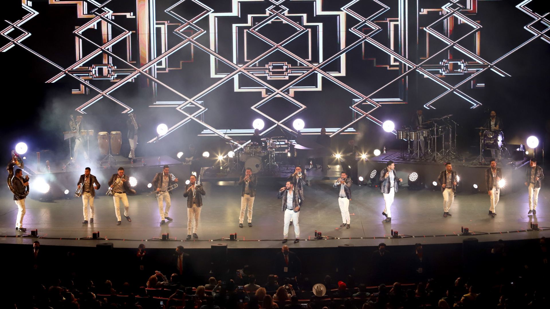 ¿Banda MS en el Zócalo CDMX 2024? AMLO Invita a Grupo a su Último Grito ...