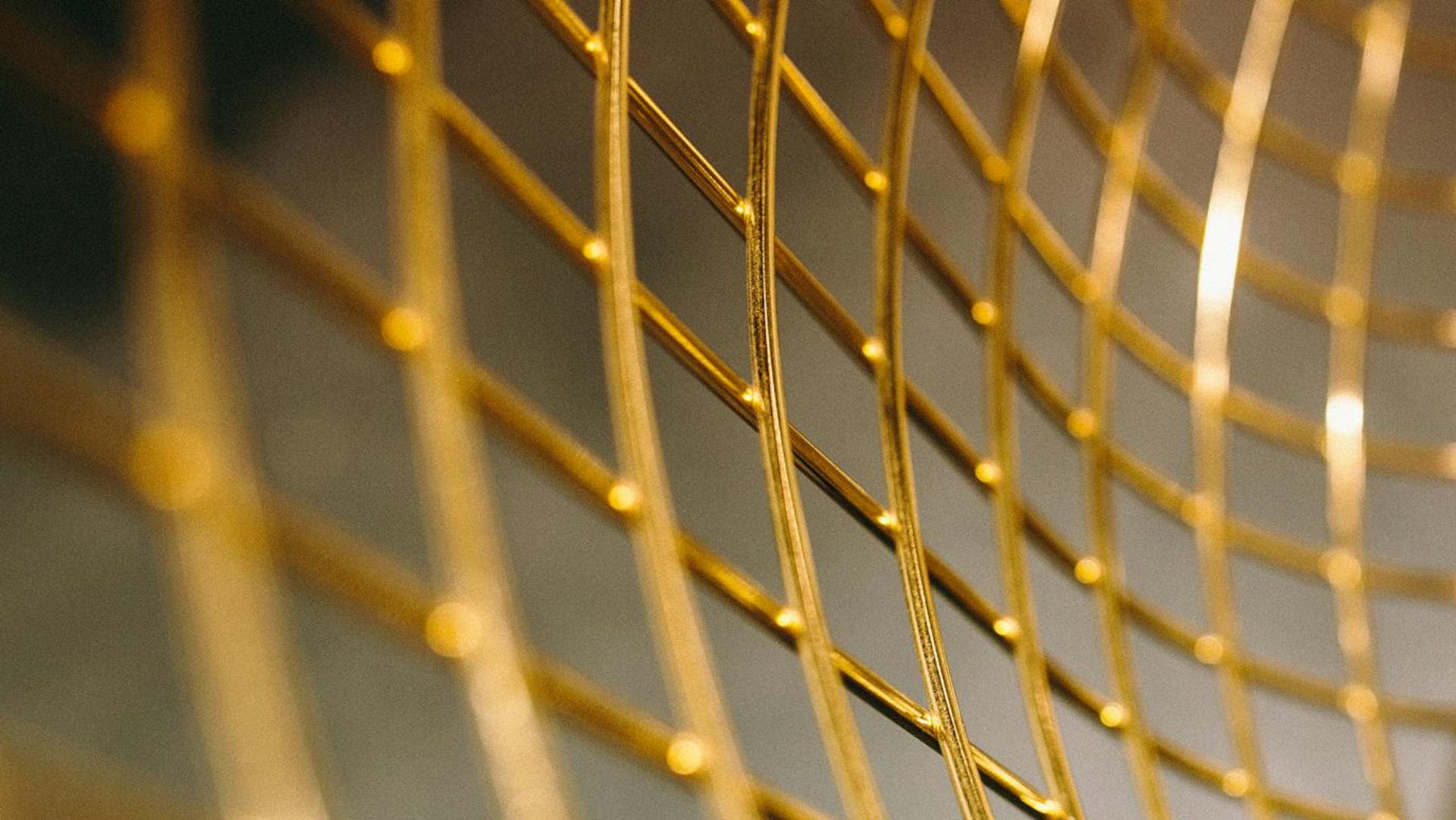 Crean el ‘Goldeno’, Láminas de Oro de un Átomo de Grosor | N+