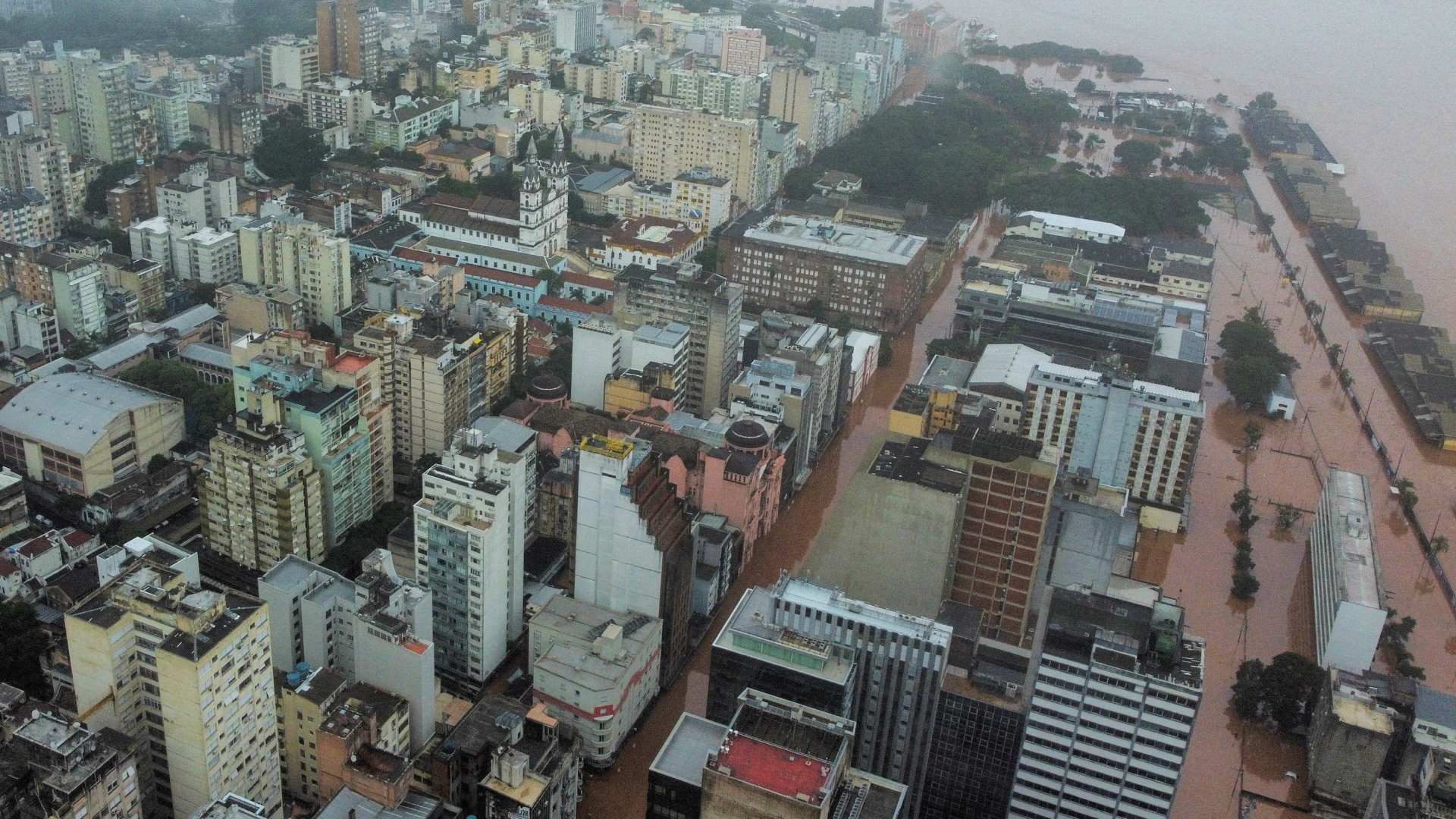 Inundaciones En Brasil Dejan 60 Muertos 70 Mil Evacuados Y Decenas De