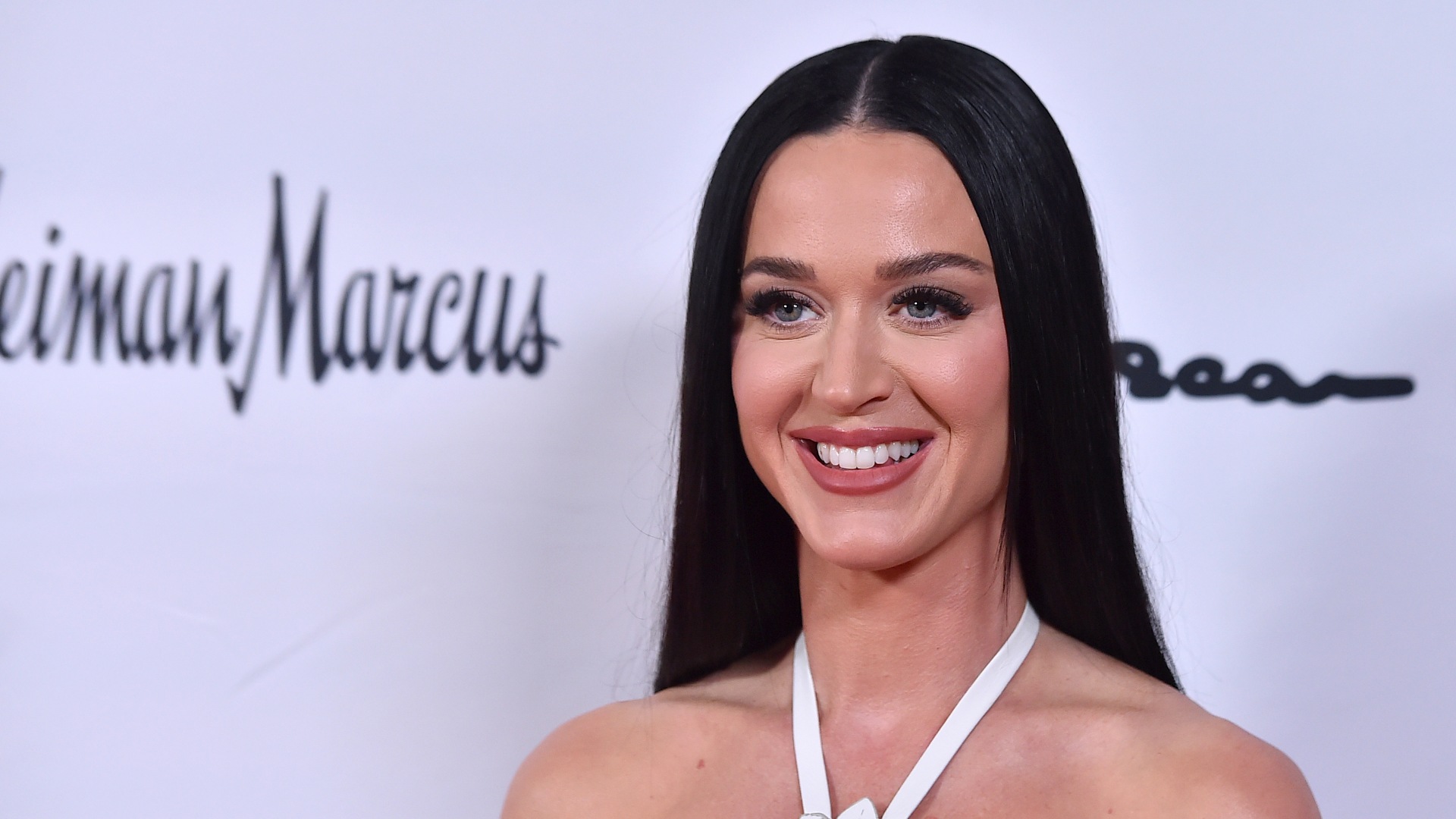 Katy Perry Da Adelanto de Nueva Canción 'Woman's World’ y Confirma Fecha de Lanzamiento | N+