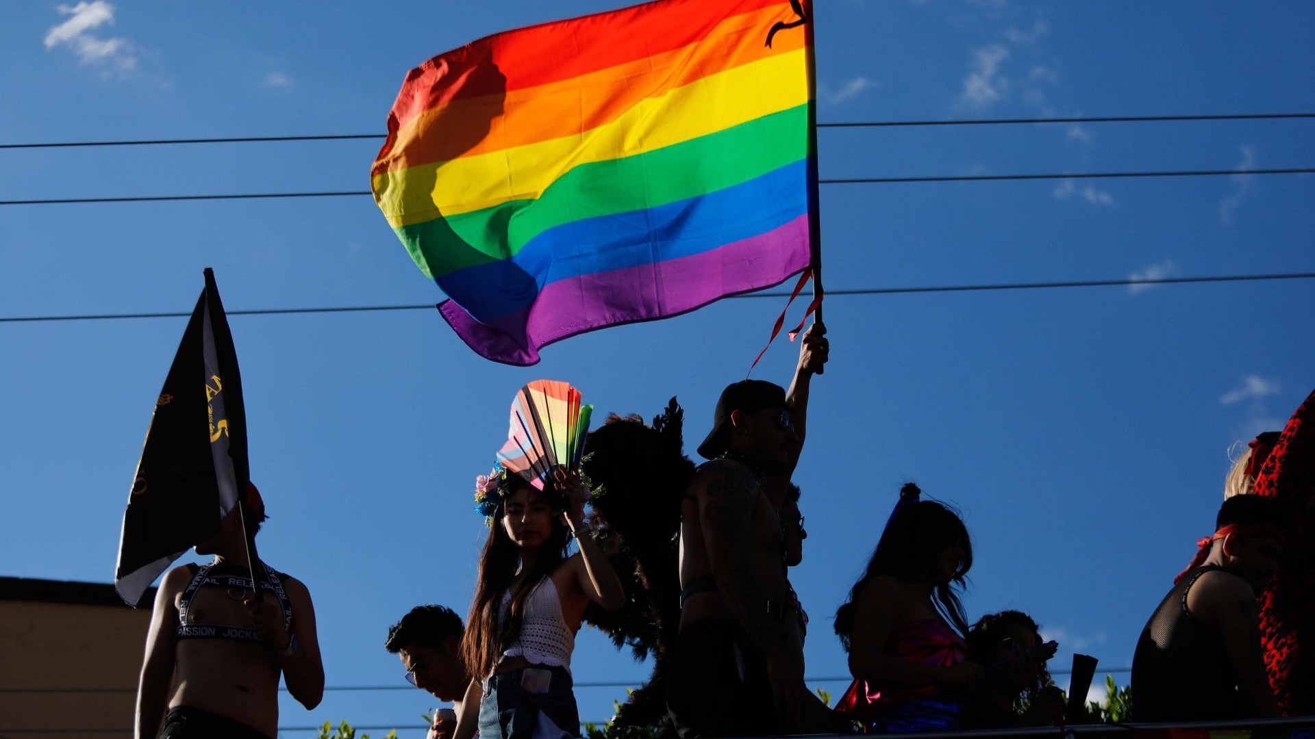 Marcha del Orgullo LGBT: Historia de la Lucha contra el Odio y la ...