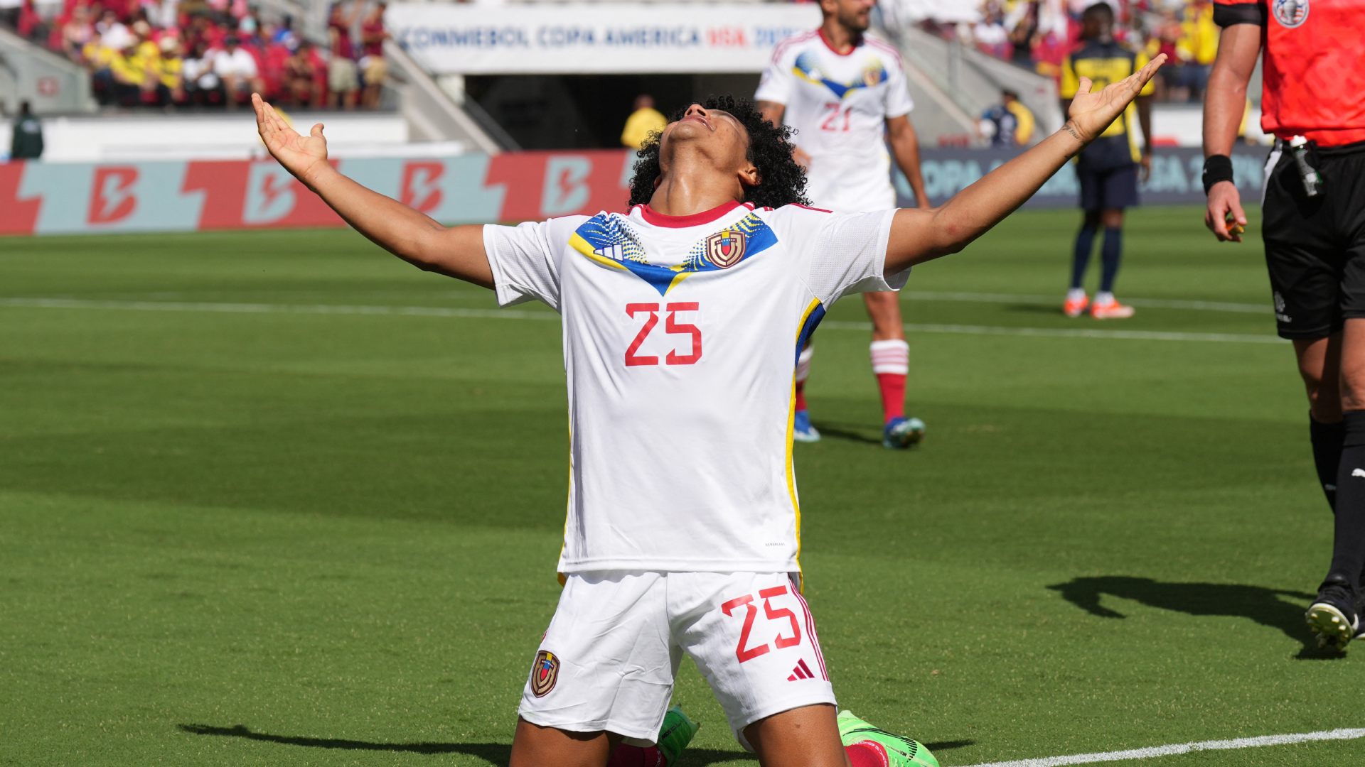 Venezuela Remonta y Gana a Ecuador en Debut en la Copa América | N+