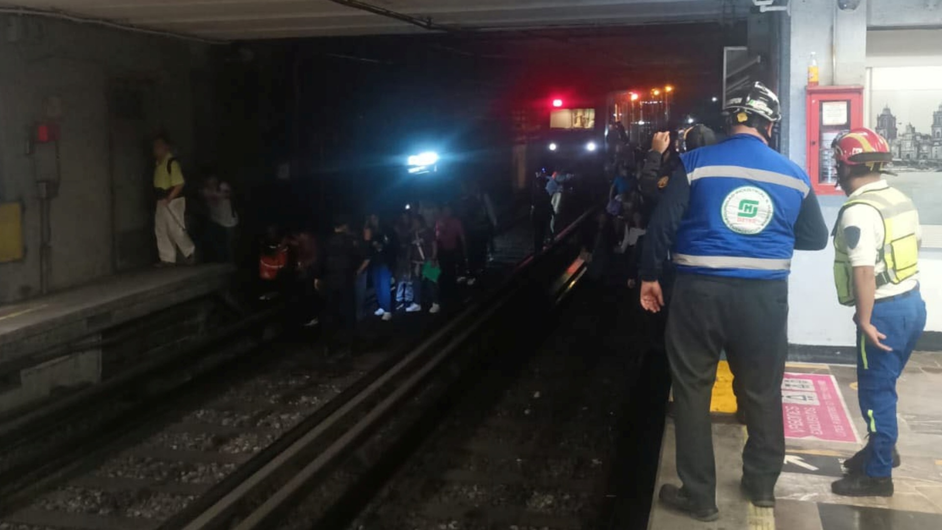 Línea 2 del Metro CDMX Suspende Servicio; Estaciones Están Cerradas Hoy | Últimas Noticias | N+