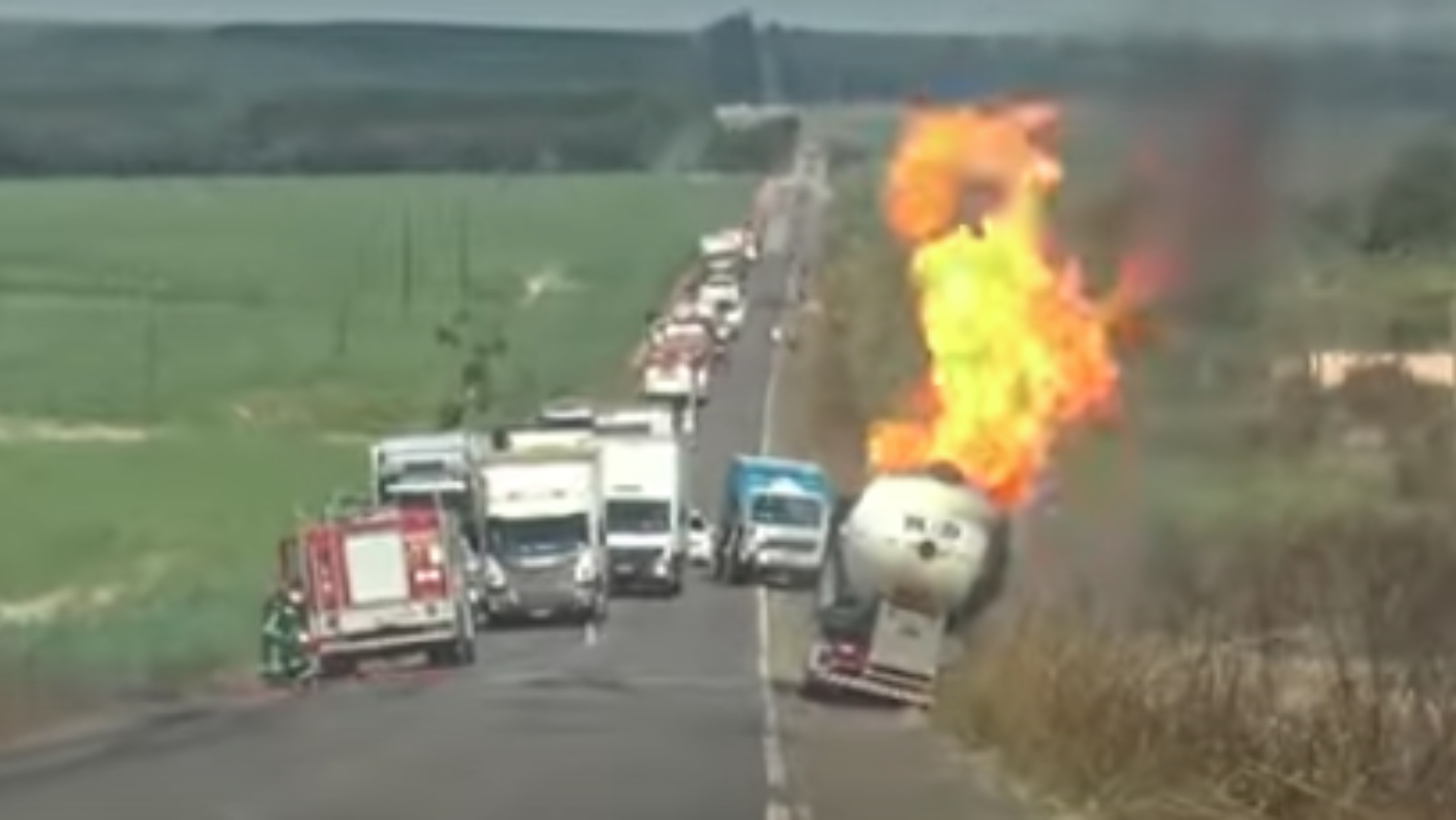 Video | Pipa de Gas Explota en Brasil y Hiere a Reporteros que Cubrían ...