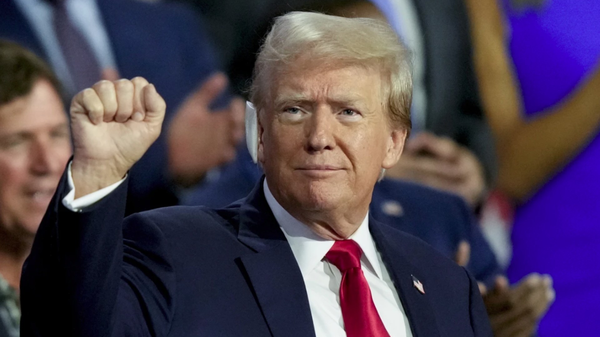 Trump Aparece en Convención Nacional Republicana con Oreja Vendada tras ...