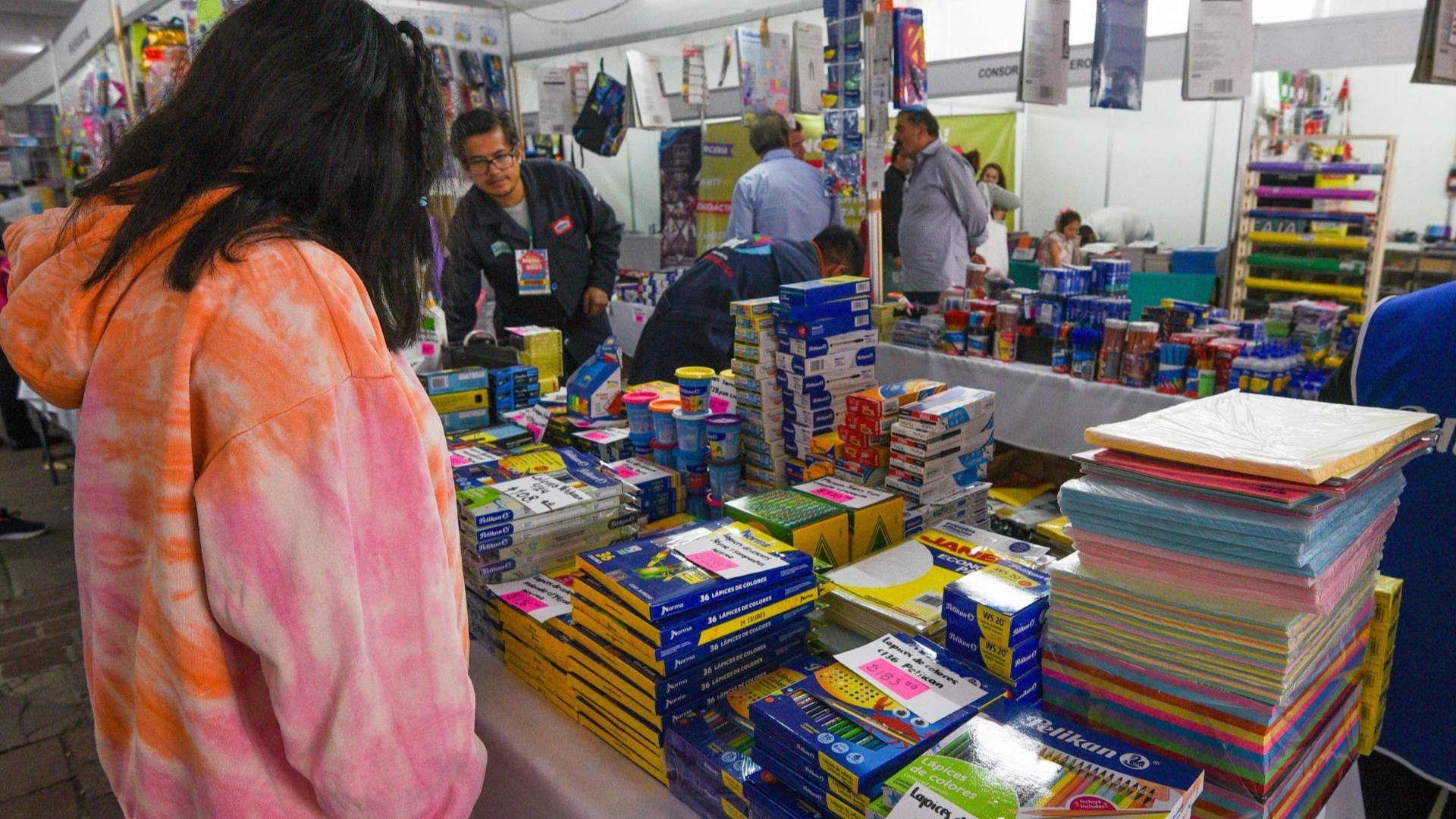 ¿Cuánto Se Gasta en Uniformes Escolares en 2024? Este es su Precio para ...