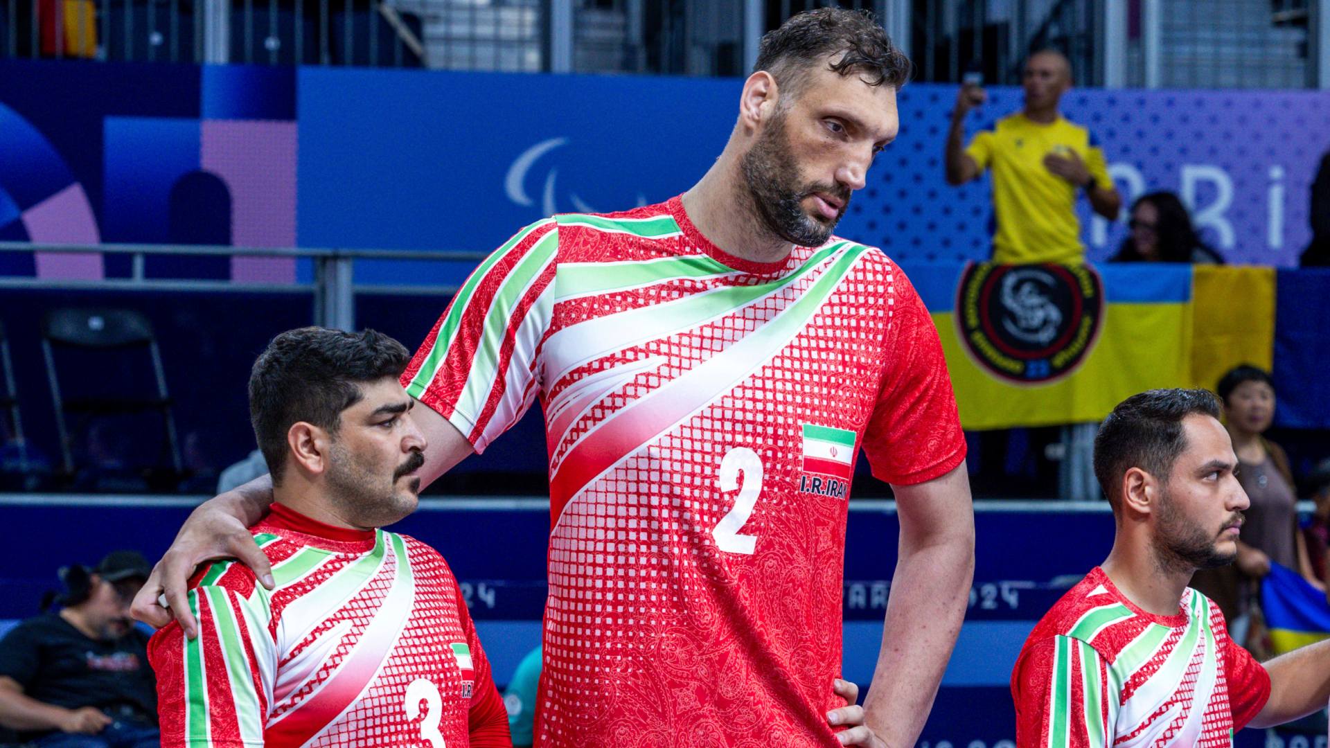 Atleta Paralímpico Tuvo que Dormir en el Suelo Debido a sus 2.46 Metros ...