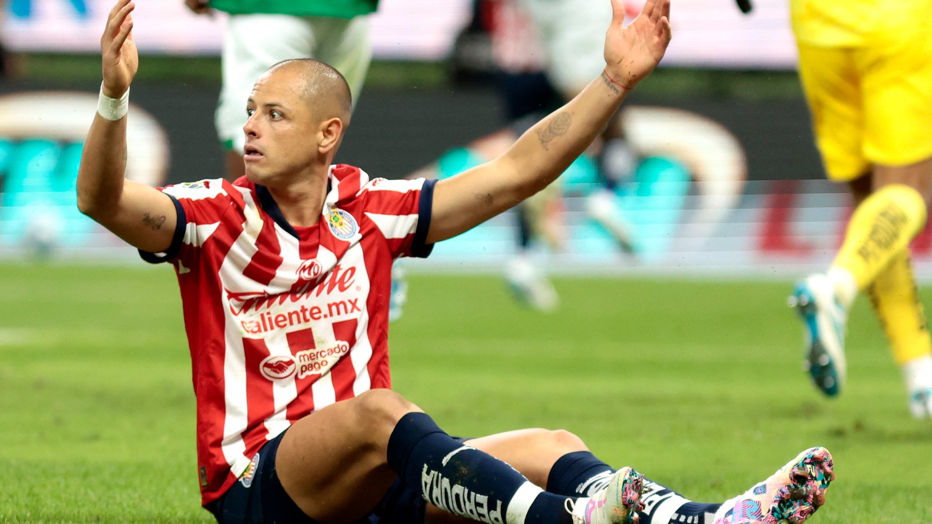 ¿Qué le Pasó al Chicharito? Javier Hernández se Vuelve a Lesionar y ...