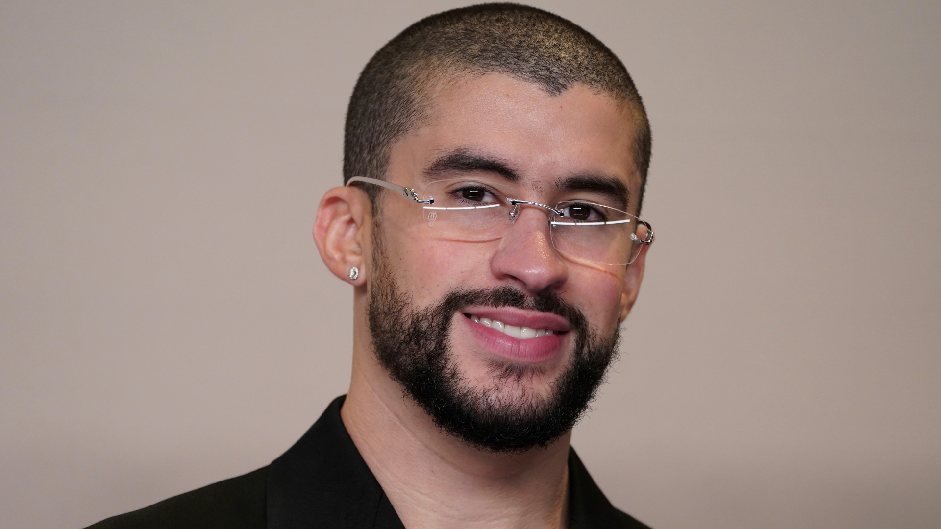 Bad Bunny Mantiene Activismo por Elecciones en Puerto Rico; Denuncia Corrupción en Gobierno | N+