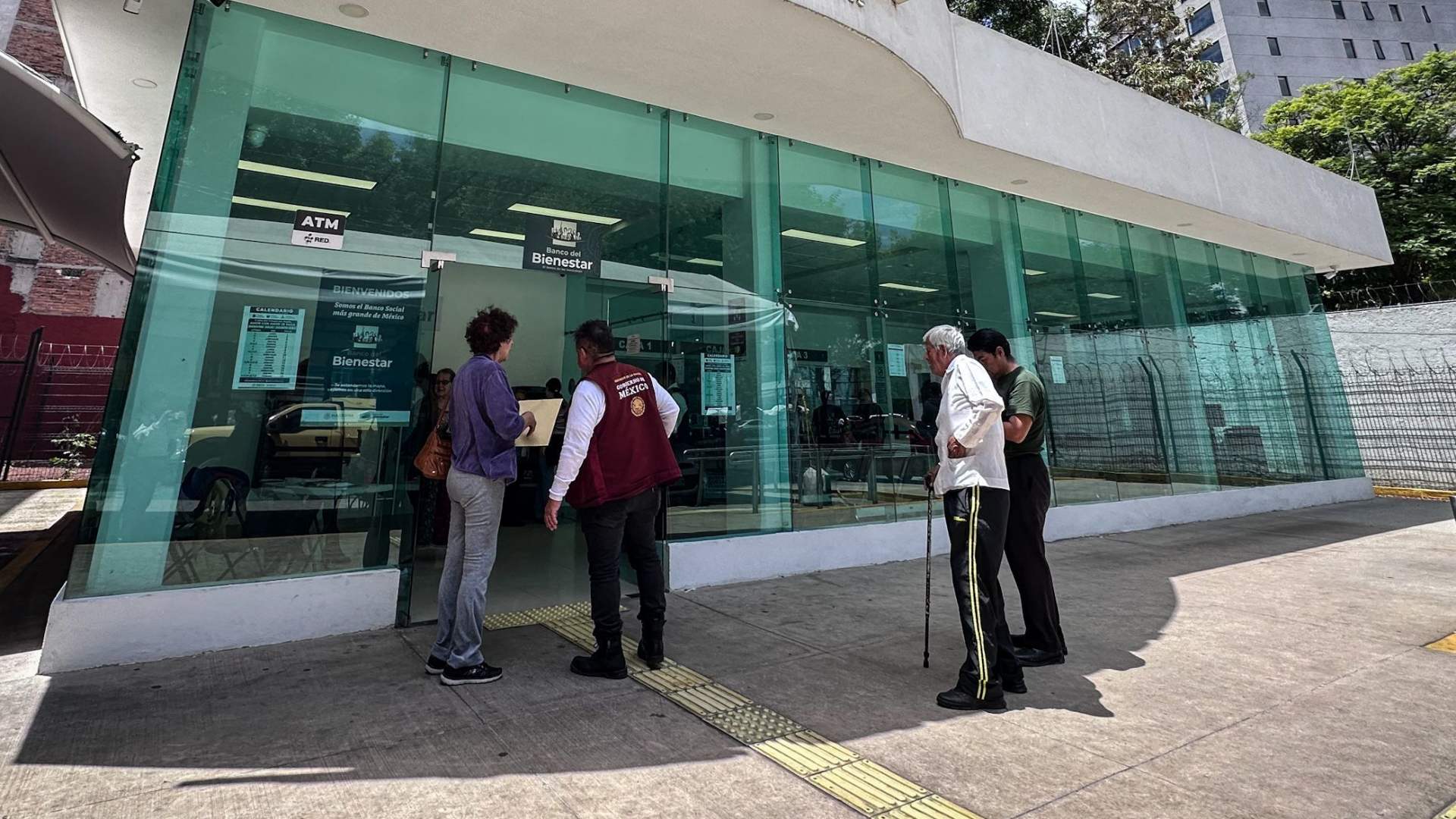 ¿Bancos Abren el Lunes 18 de Noviembre 2024 en México? Checa Si Trabajan Ese Día | N+