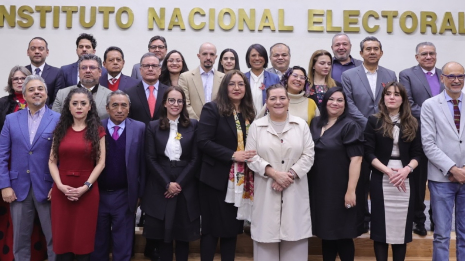 ¿Quién Es Claudia Arlett Espino? Biografía y Cargos Anteriores de la Nueva Secretaria Ejecutiva ...