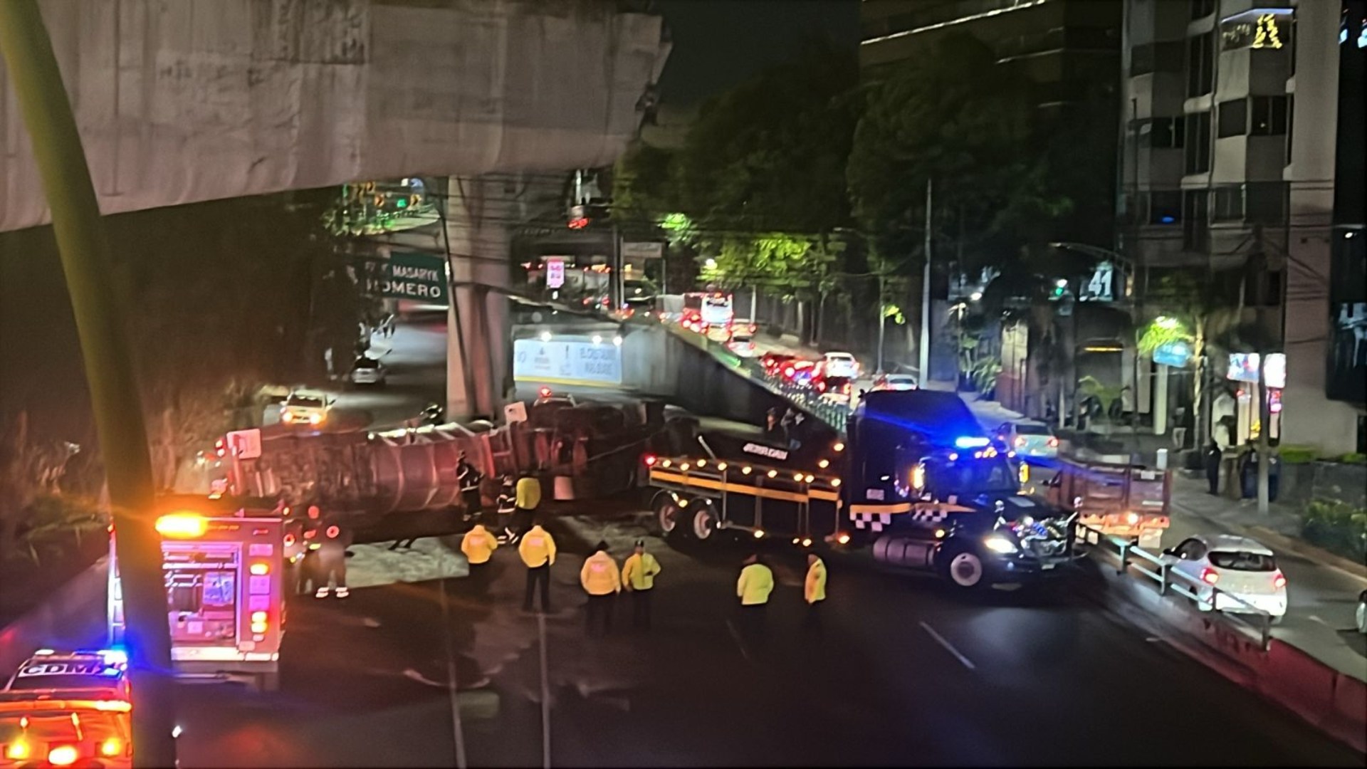 ¿Qué Pasó en Periférico Sur Hoy 5 de Diciembre 2024? Video Muestra Pipa ...