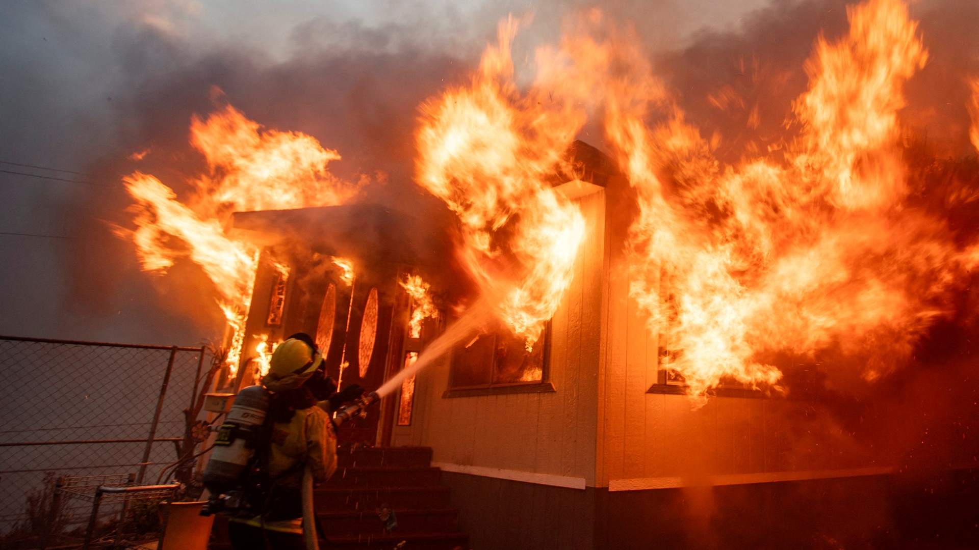 ¿Mexicanos Fueron Afectados por Incendios en California 2025? SRE Lanza Aviso Urgente | N+