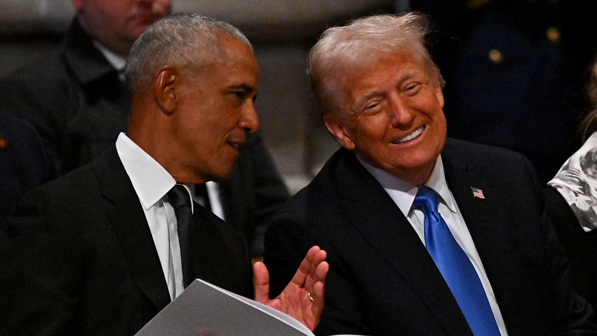 Trump y Obama, ¿Amigos o Rivales? Así fue su Reencuentro en Funeral de ...
