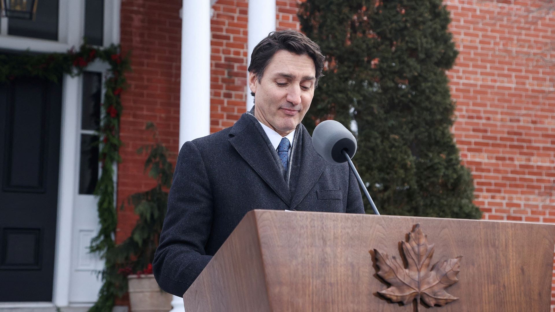 Video: Llorando, Justin Trudeau Anuncia su Renuncia como Primer ...