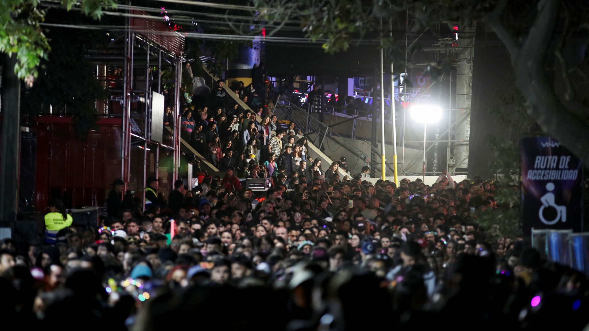Chile, En Estado de Emergencia: ¿Qué Pasó con Apagón Masivo y Toque de ...