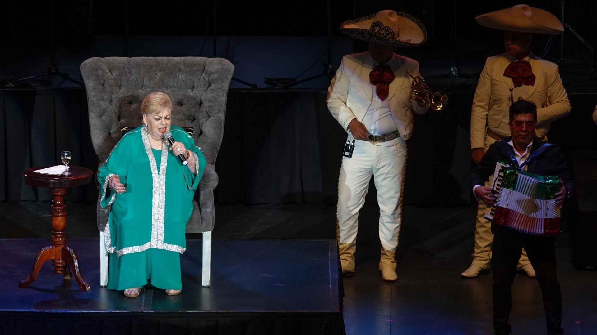 Alfonso Martínez: ¿Quién Fue el Esposo de Paquita la del Barrio? Inspiración de sus Letras de ...