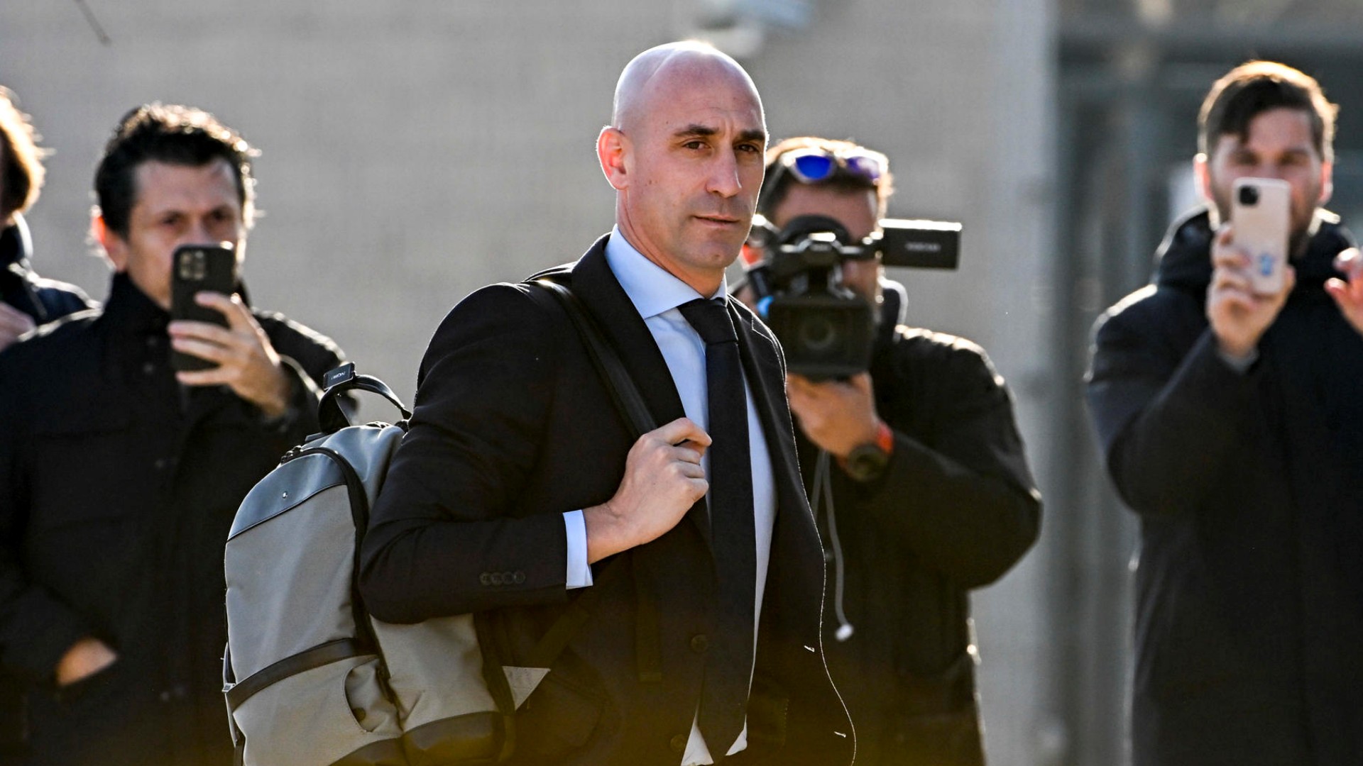 Termina Juicio a Rubiales por Beso a Jenni Hermoso: ¿Qué Sigue? | N+