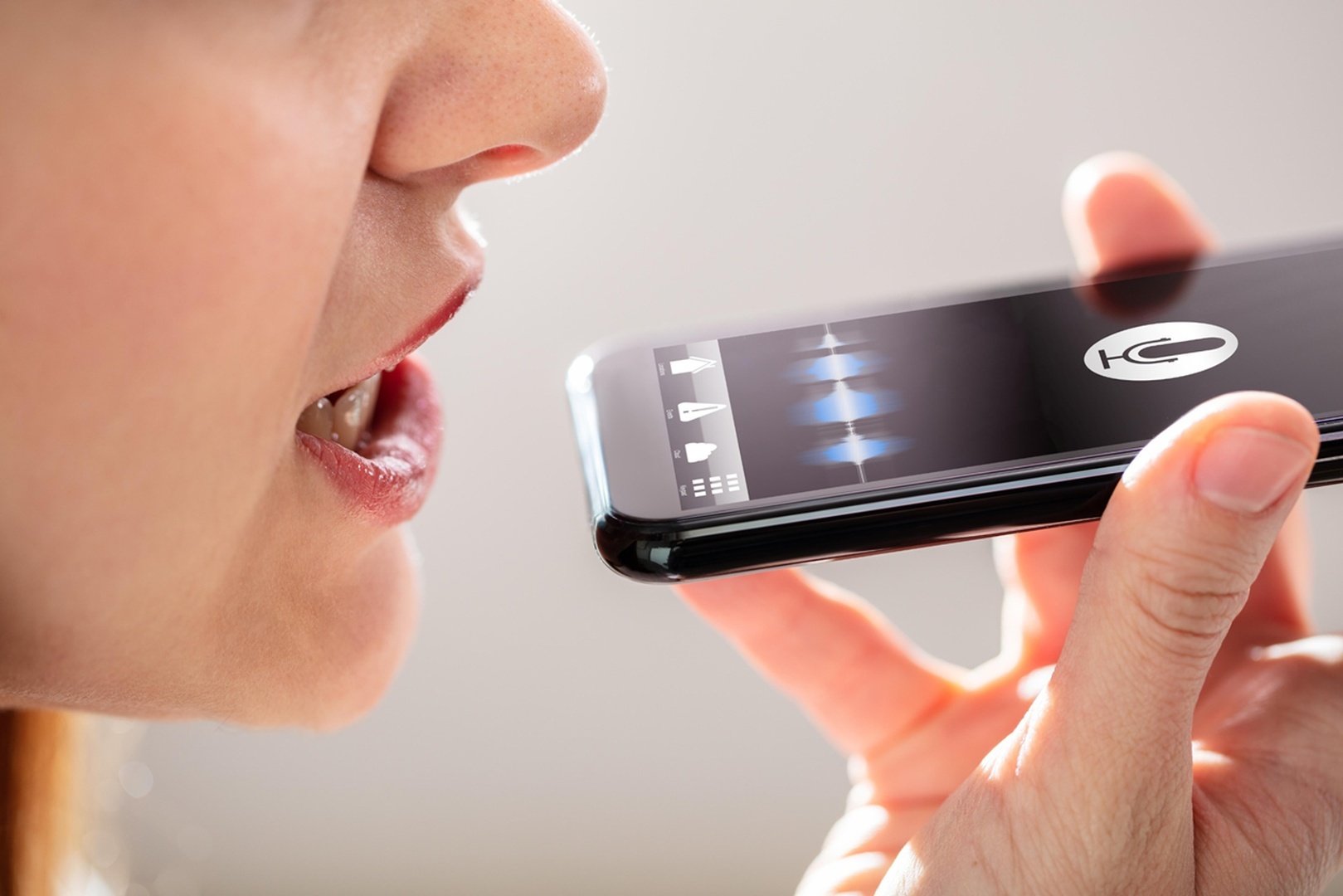 Voice Hacking: Así Es el Fraude con el que Estafadores Clona tu Voz | N+
