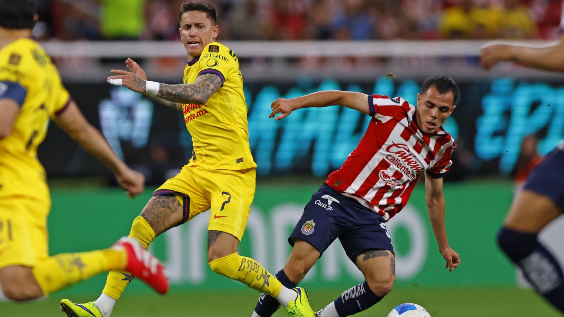 Chivas vs América En Vivo Hoy: Horario y Alineaciones del Clásico Nacional de Liga MX 2025 | N+
