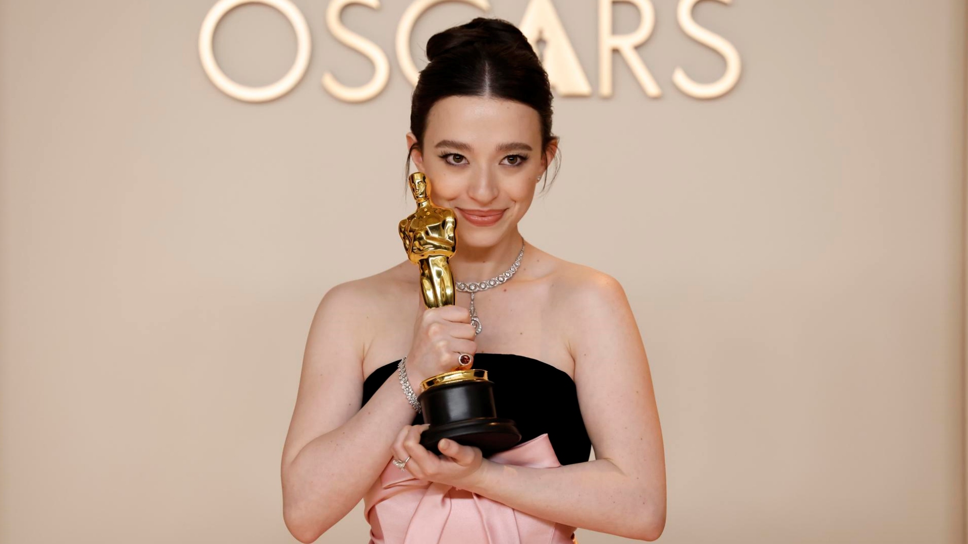 Mikey Madison: ¿Quién Es y en Qué Película Sale la Actriz de 'Anora', que Pelea a Demi Moore el ...