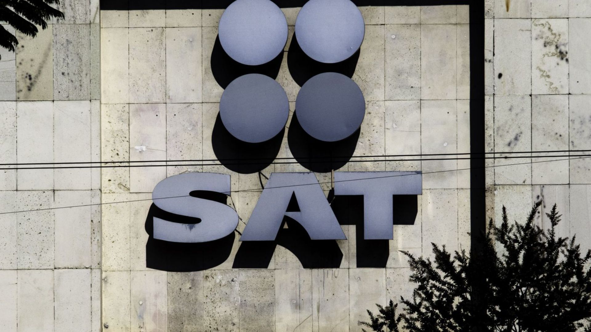 ¿Cómo Renovar Mi e.firma Vencida? Guía de Actualización para Hacer Declaración Anual SAT 2025 | N+