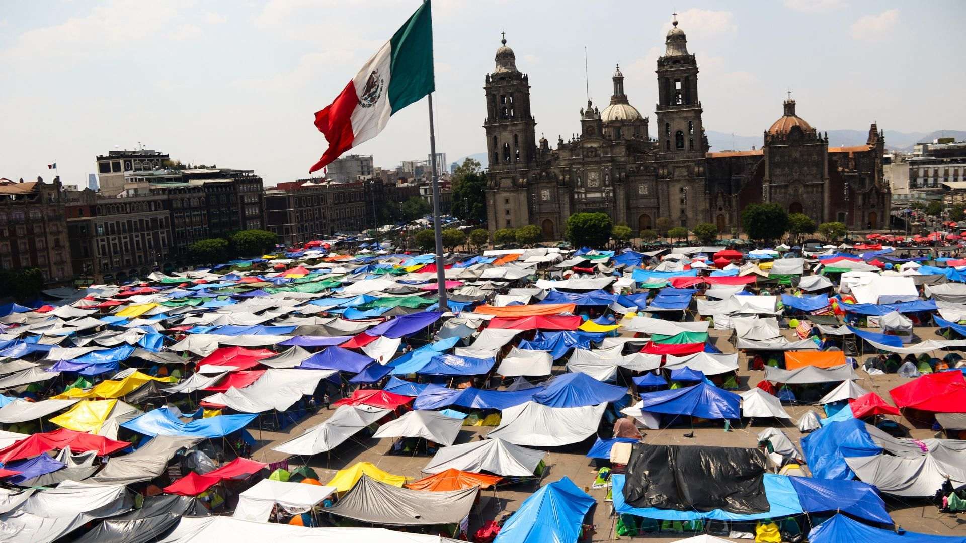 Fotos y Videos | Así Se Ve el Zócalo CDMX por Plantón de la CNTE ...