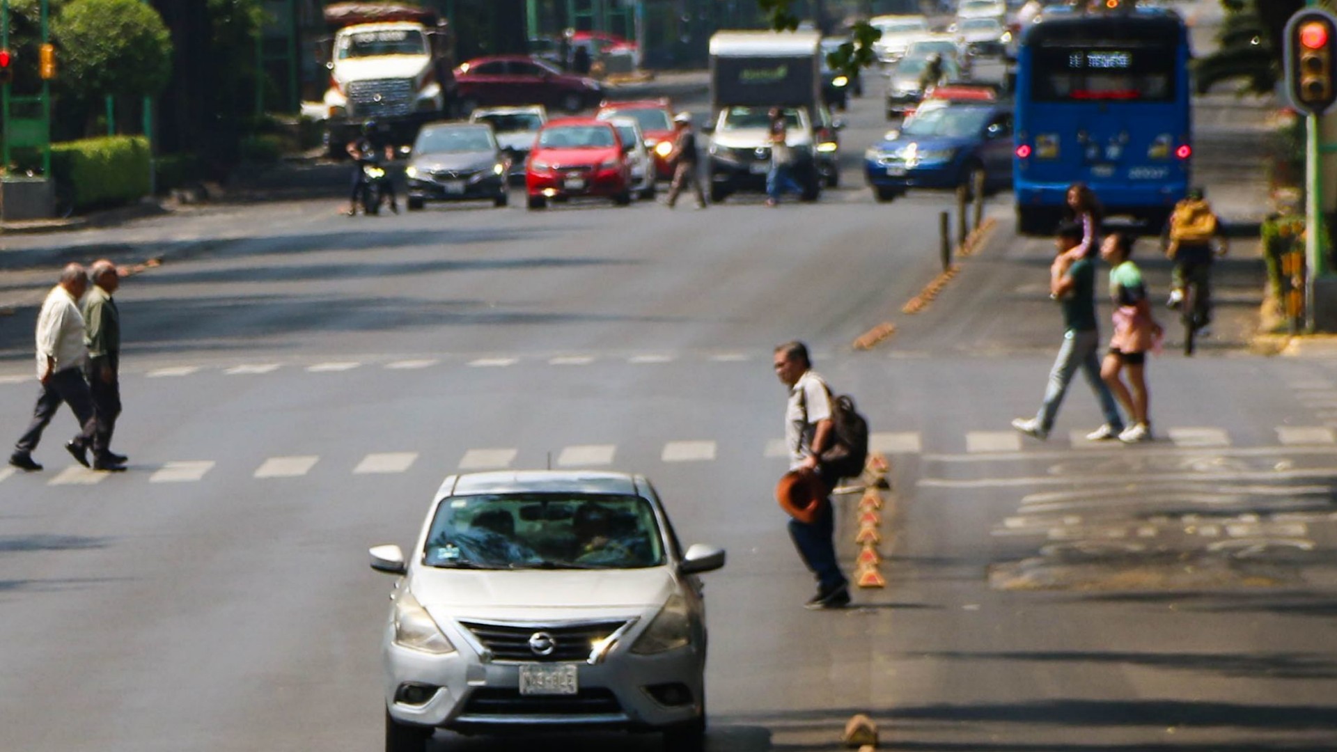¿Qué Autos Sí Circulan Hoy 5 de Mayo 2025? Lista de Placas y Carros ...