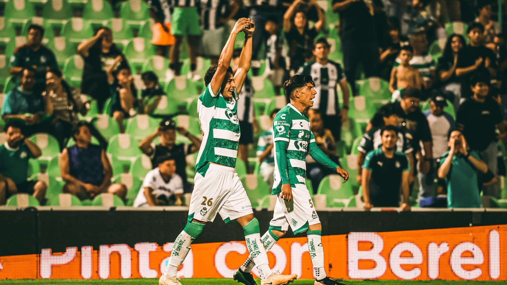 Santos Golea 3-0 Pumas en Liga MX Apertura 2025: Es Líder de la Tabla | N+