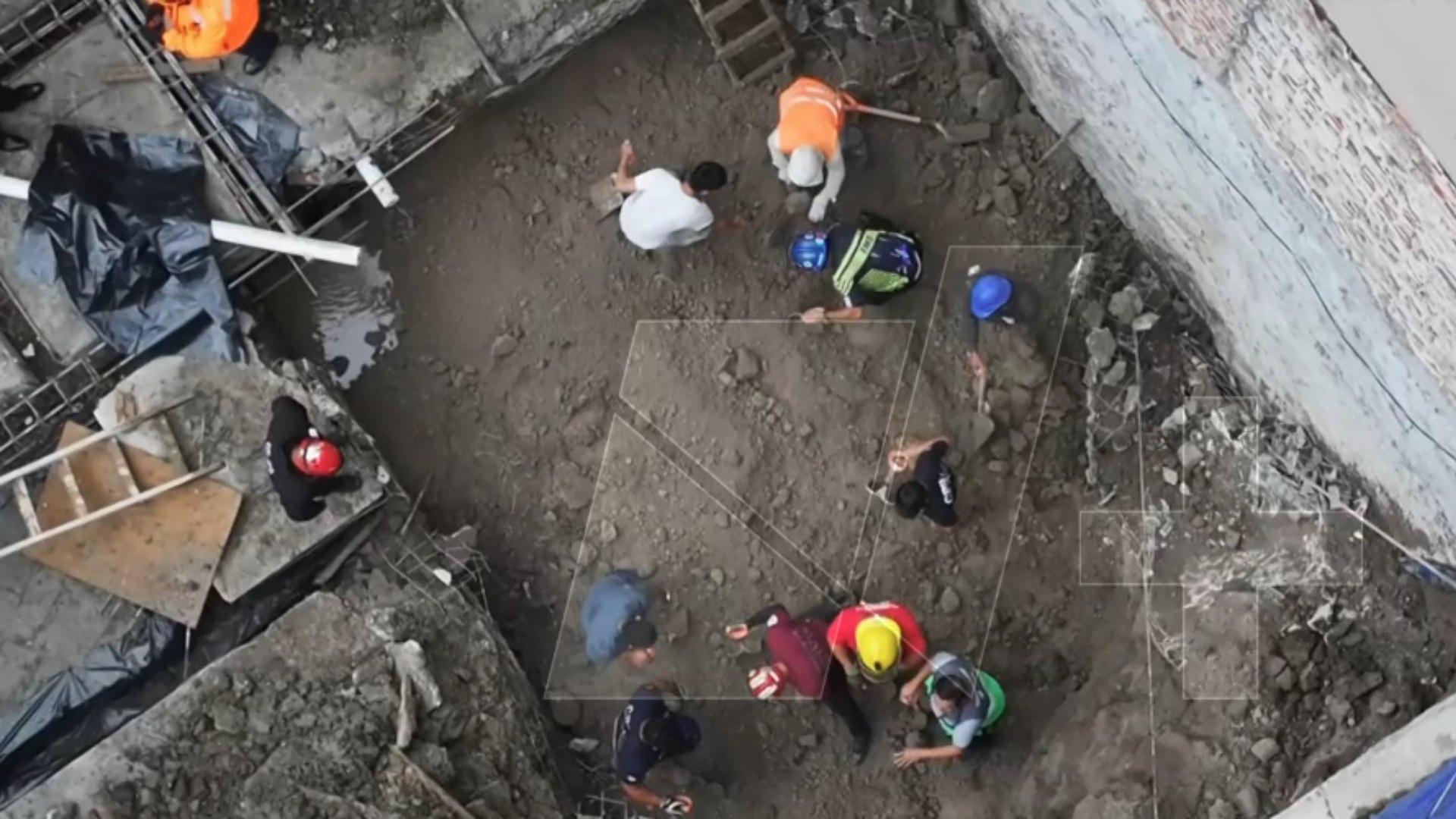 Trabajador Muere Sepultado en Construcción tras Caída de Talud en la ...