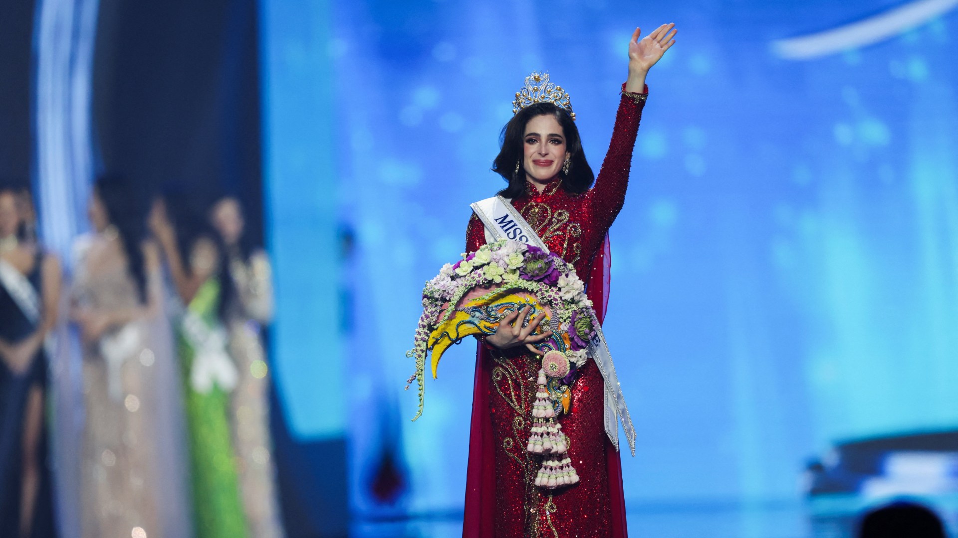 ¿Quién Diseñó el Vestido con el que Fátima Bosch Ganó Miss Universo ...