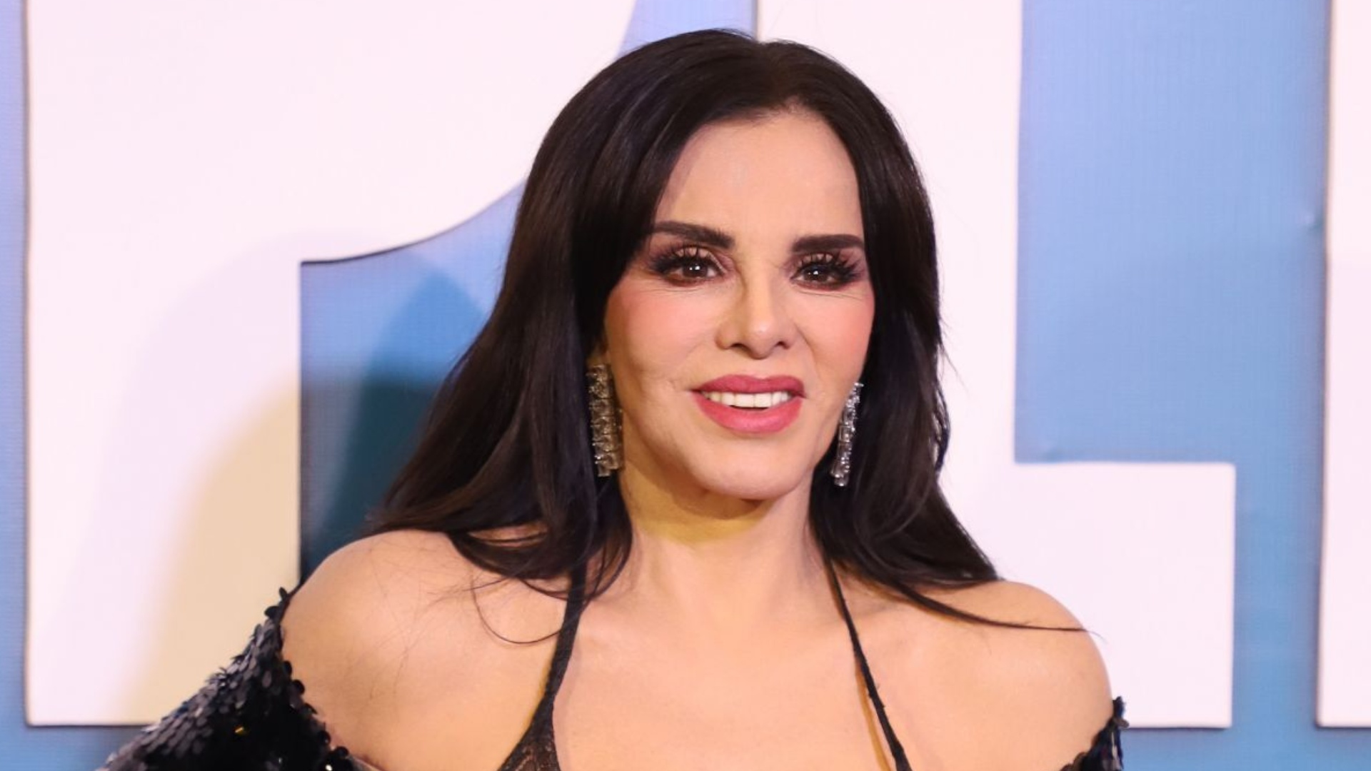 “Yo Sí Siento que Está Vivo”, Dice Lucía Méndez sobre Juan Gabriel | N+