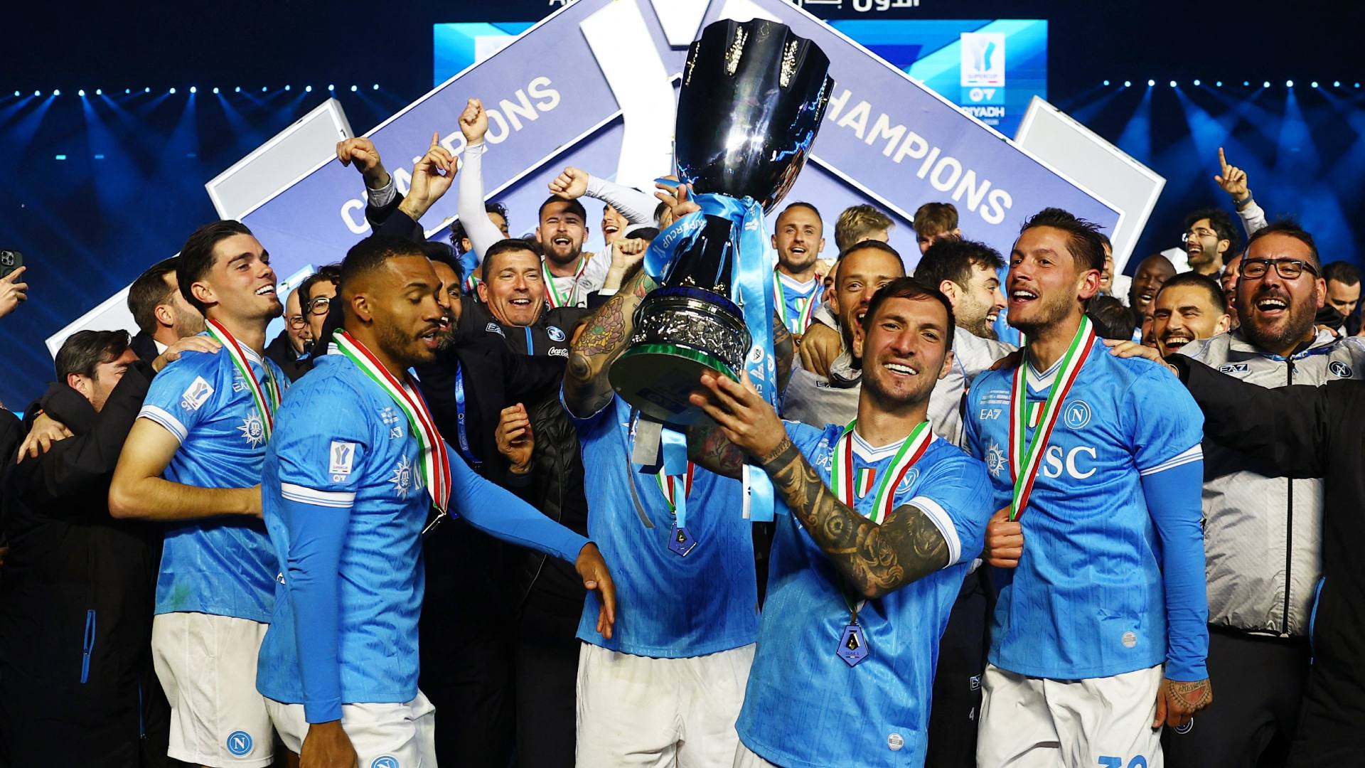 Resultados Napoli vs Bologna Hoy: ¿Quién Ganó Trofeo de Campeón de la ...