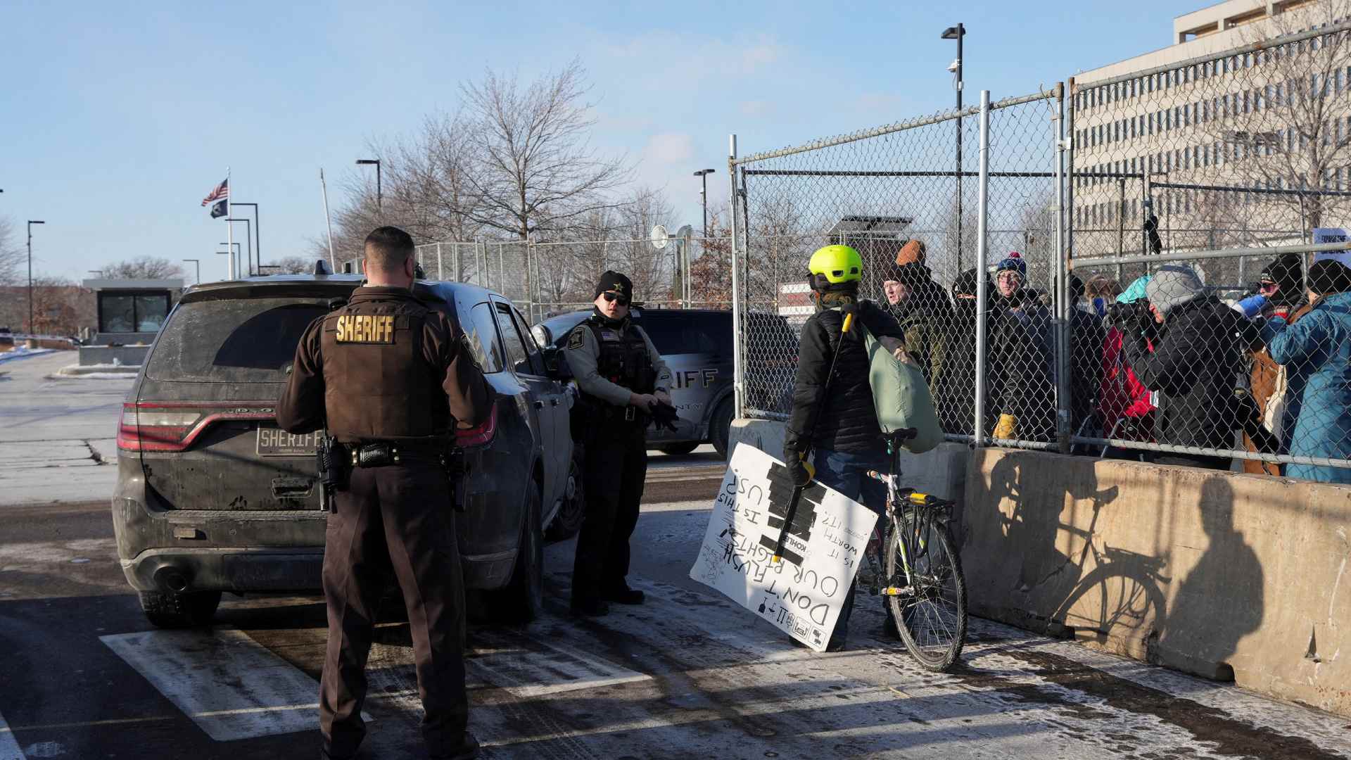 Trump Envía a Zar Fronterizo de EUA, Tom Homan, a Minnesota por ...