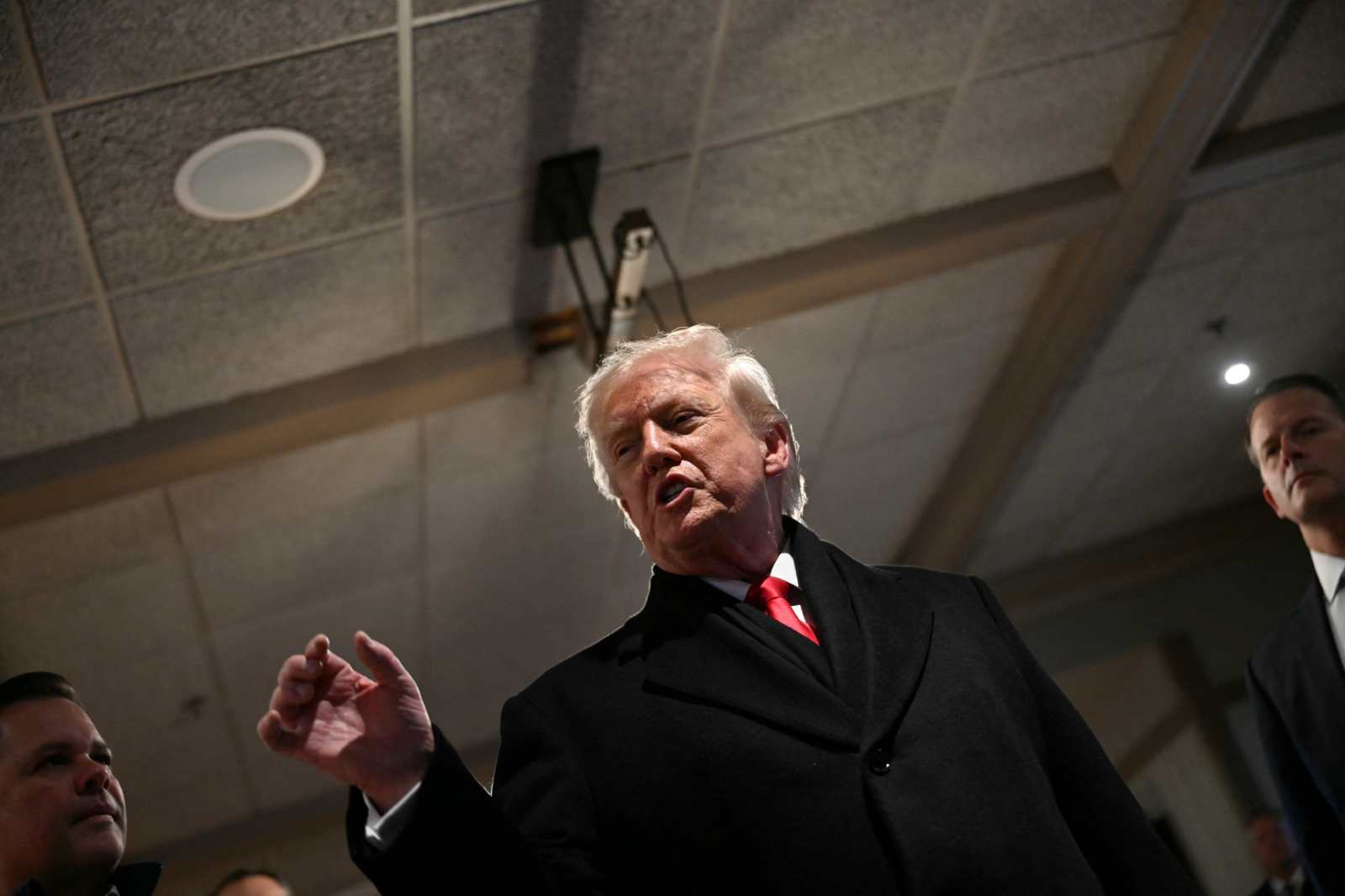 Archivos de Epstein Omiten Acusación Contra Trump por Agresión Sexual ...