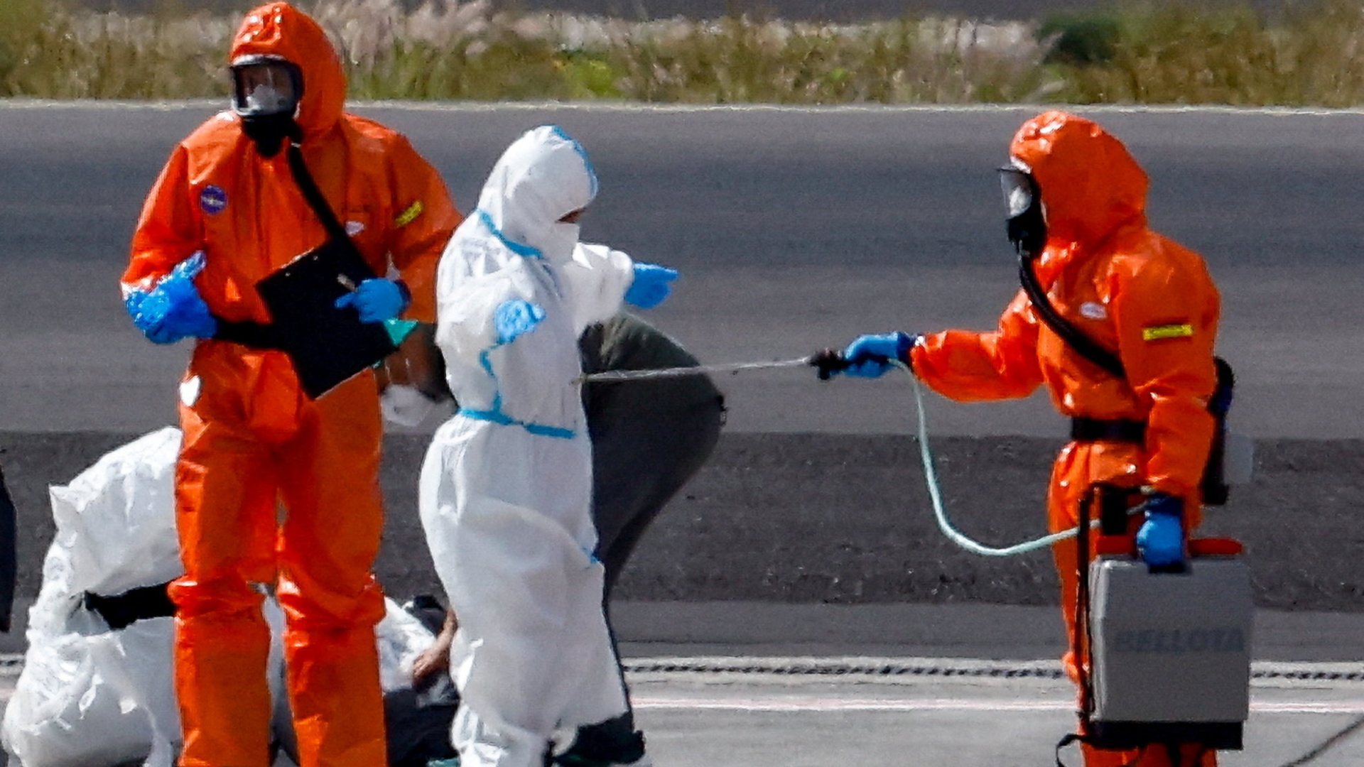 Evacuan a Pasajeros de Crucero con Brote de Hantavirus y Son Enviados ...