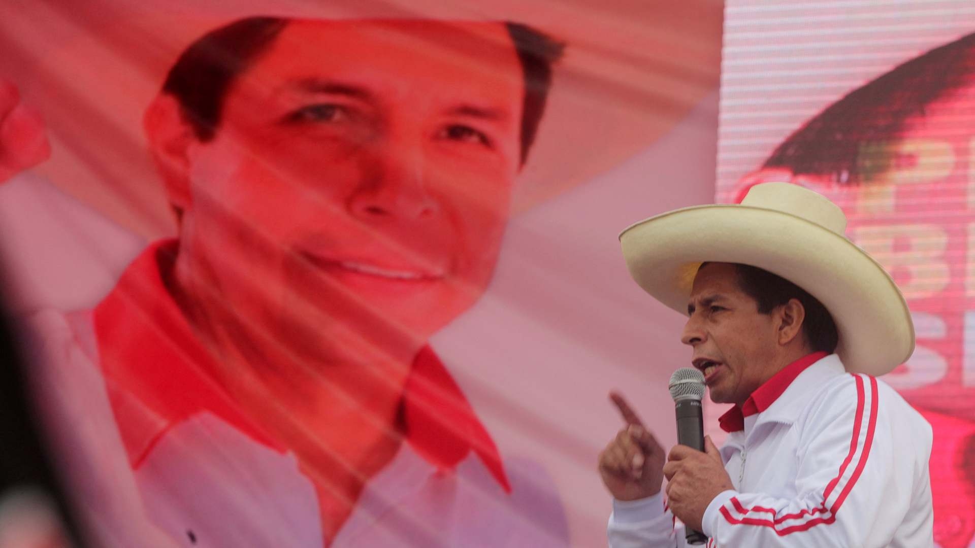 Perú: Ebrard confirma asilo político a familia de Pedro Castillo ...