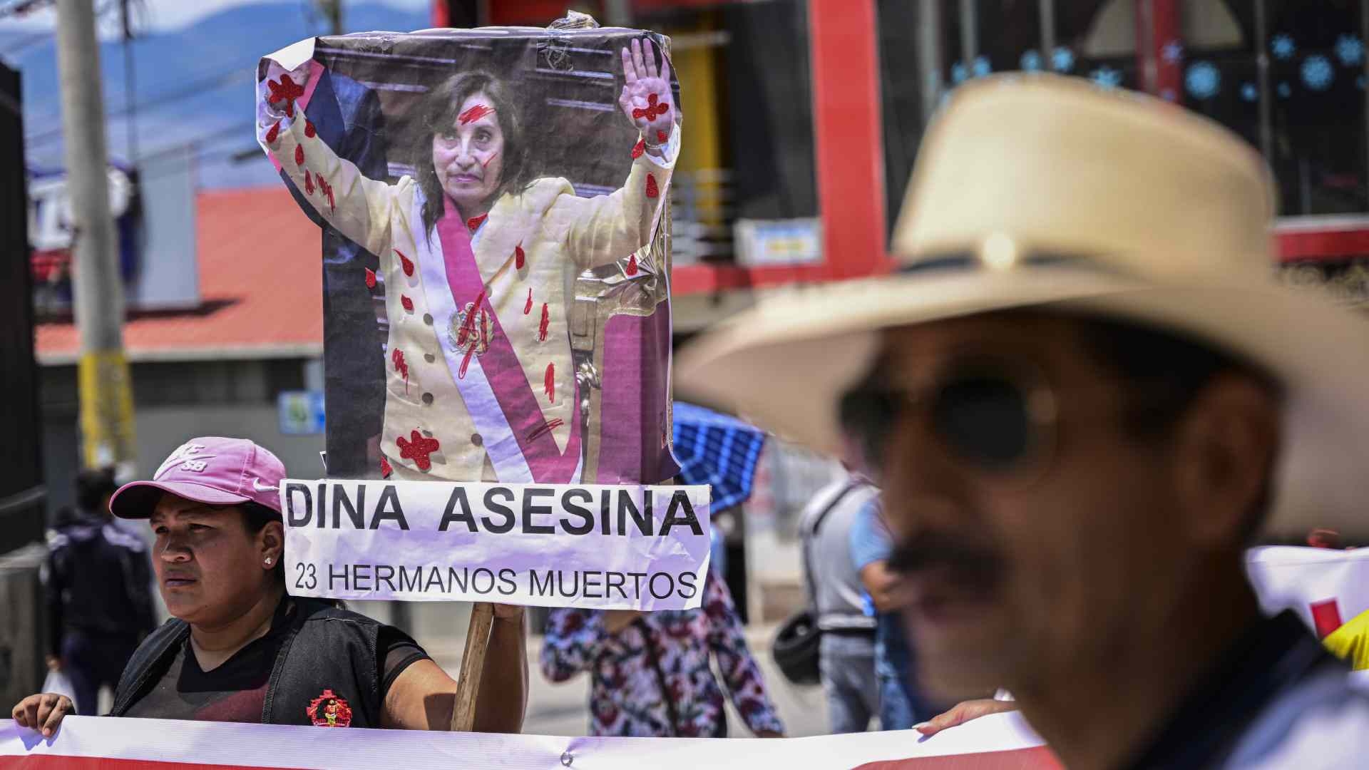 Perú: Suman 26 muertos por protestas y disturbios, tras la destitución ...