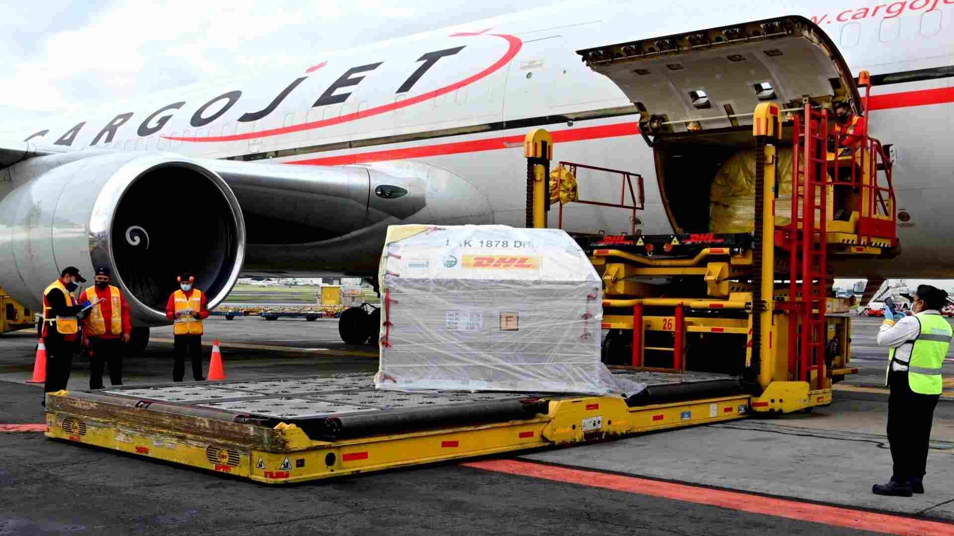AICM: AMLO va por cierre del aeropuerto al transporte aéreo de carga | N+