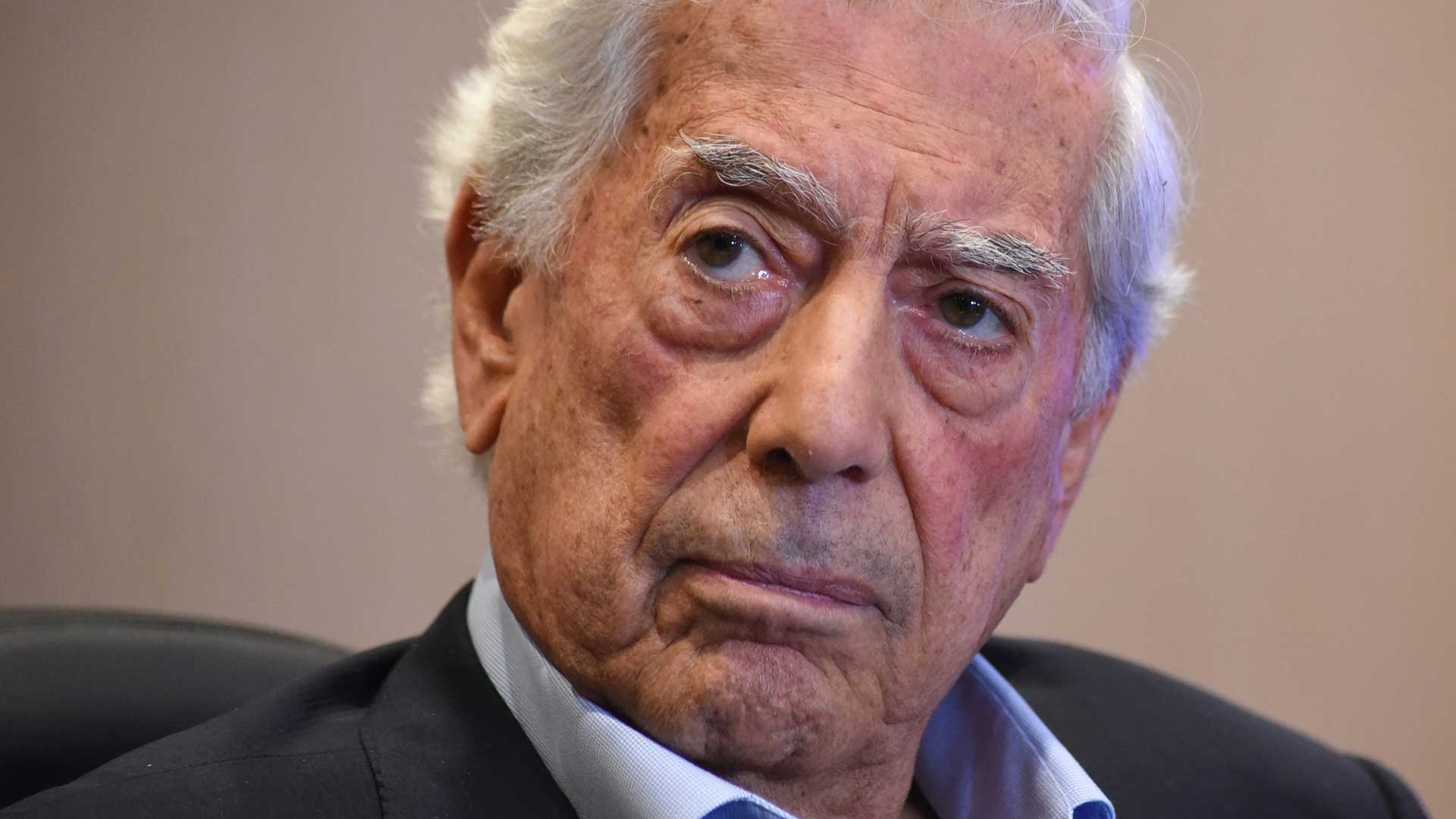 Mario Vargas Llosa, el Primer Escritor Hispano en Ingresar a la ...